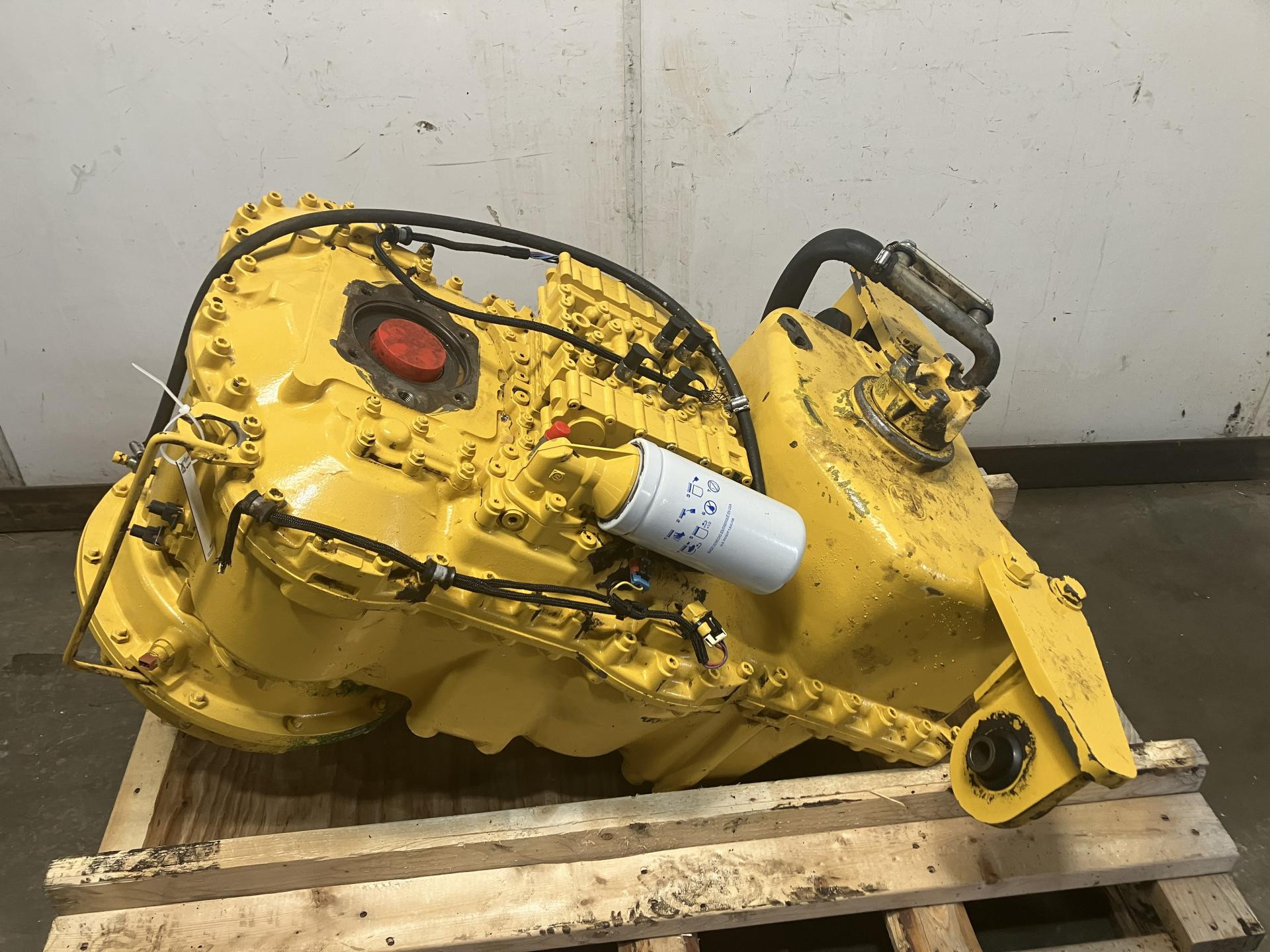 AT227784 | John Deere 624J Transmission for Sale