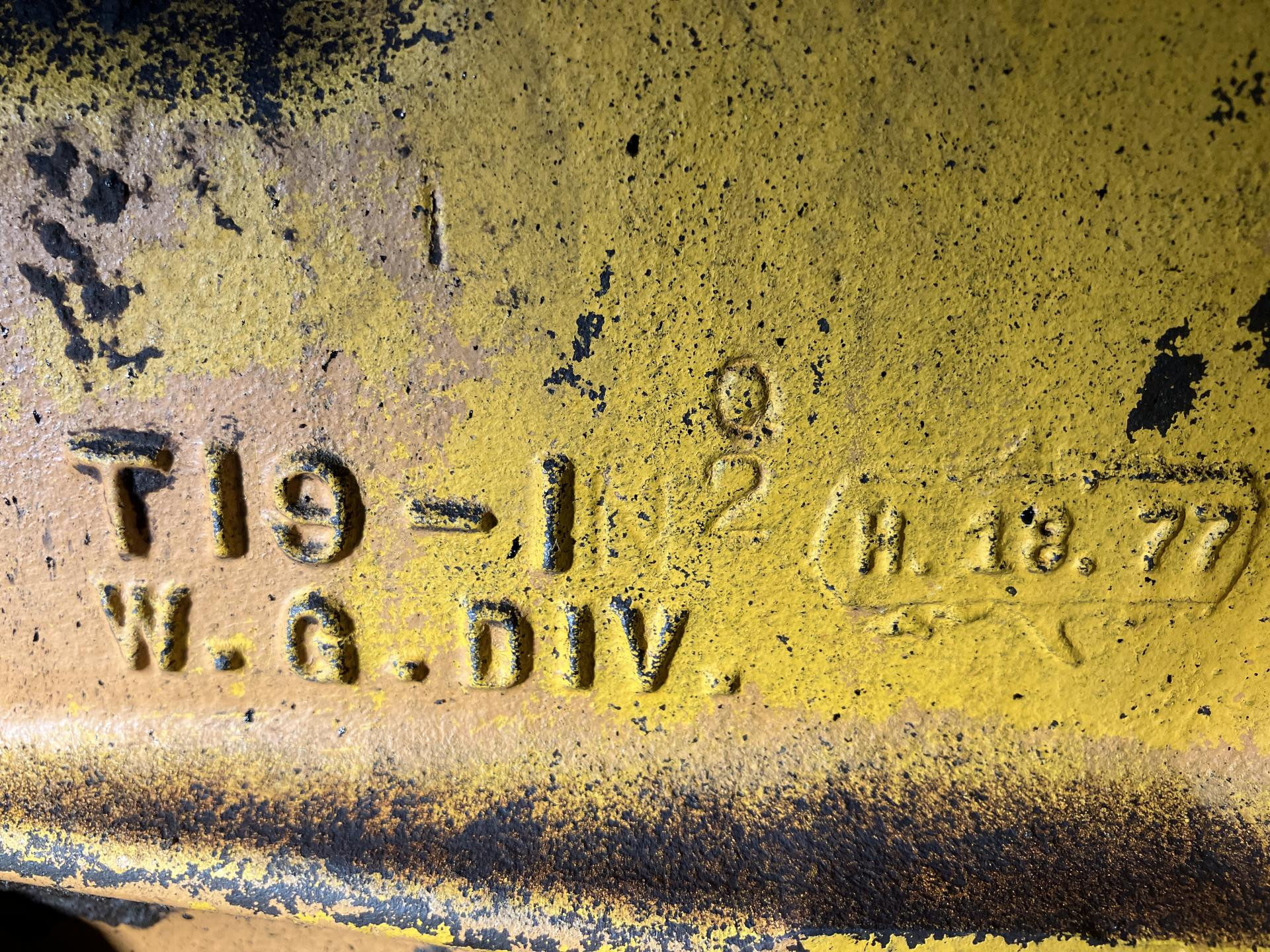T19-1 | Case 680E Transmission for Sale