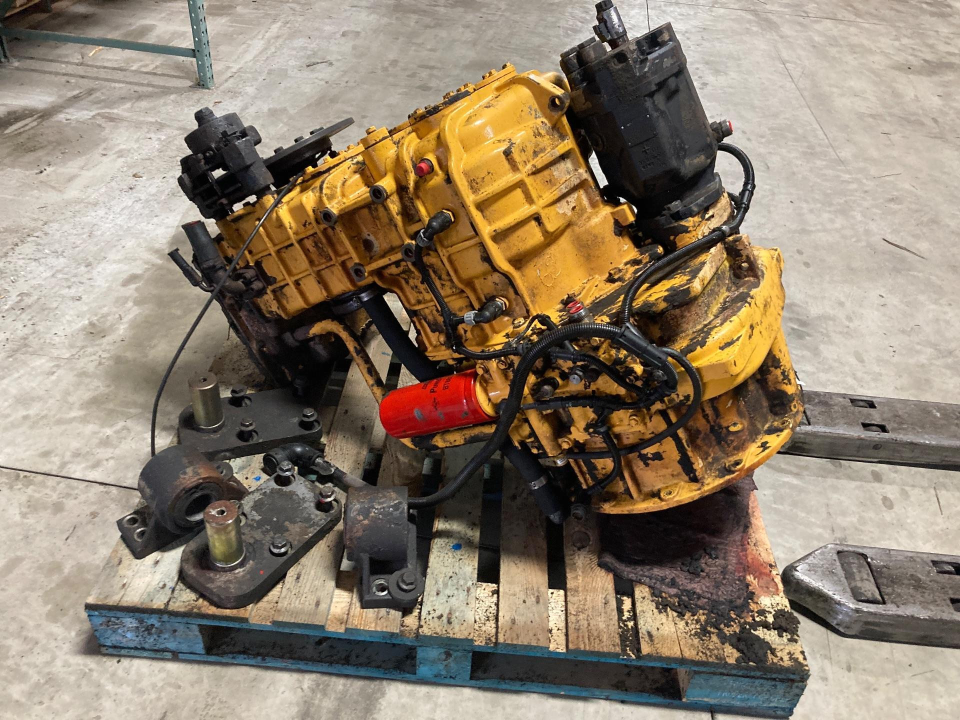 VOE22562 | Volvo L90F Transmission for Sale
