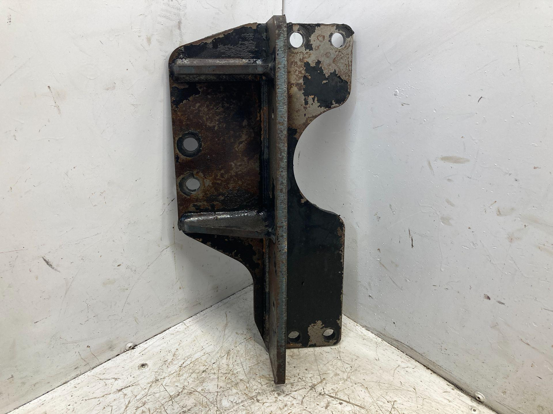 CAT TL943 Equip Transmission Support Bracket for Sale