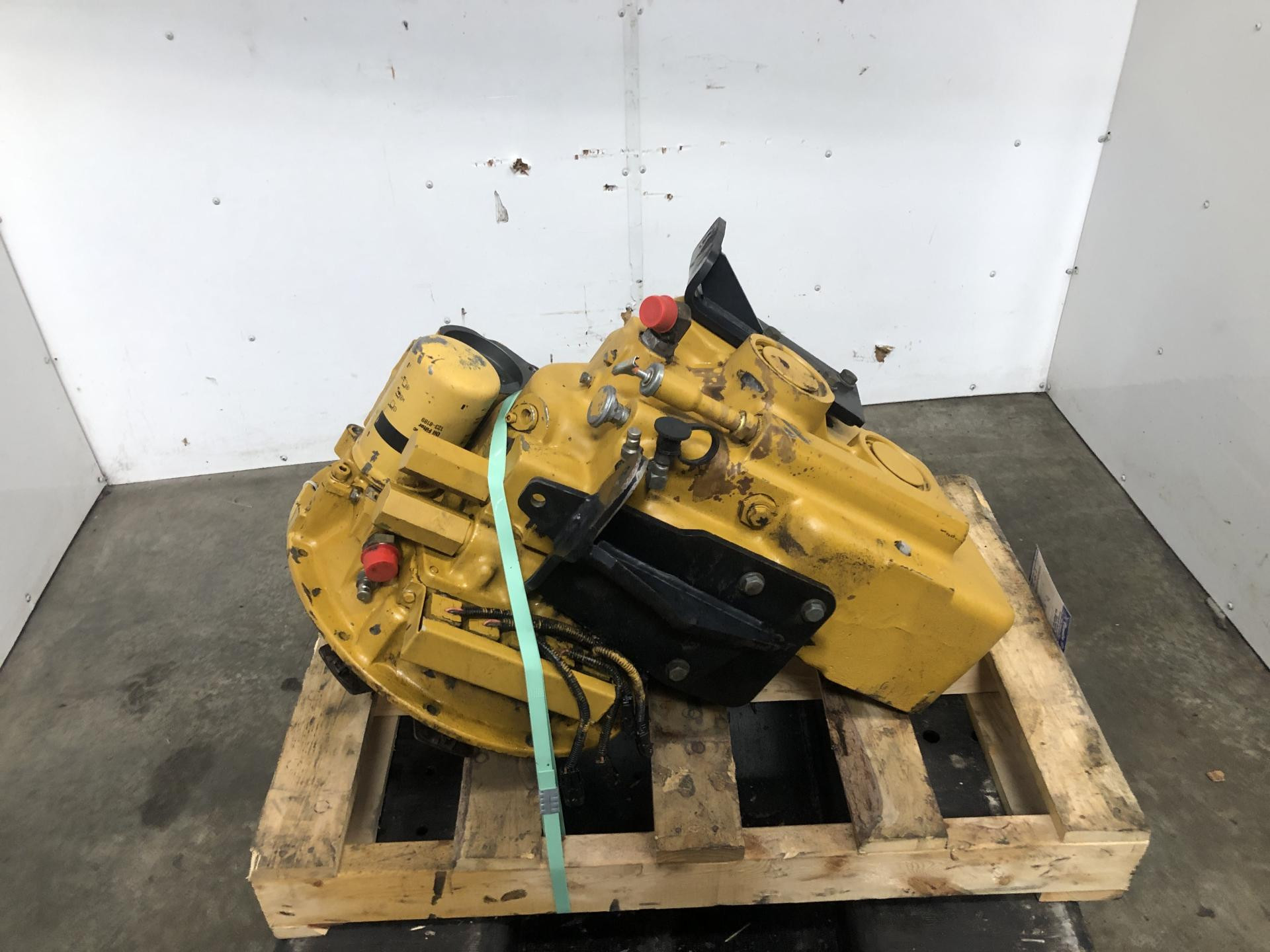 121-8774 | CAT TH63 Transmission for Sale