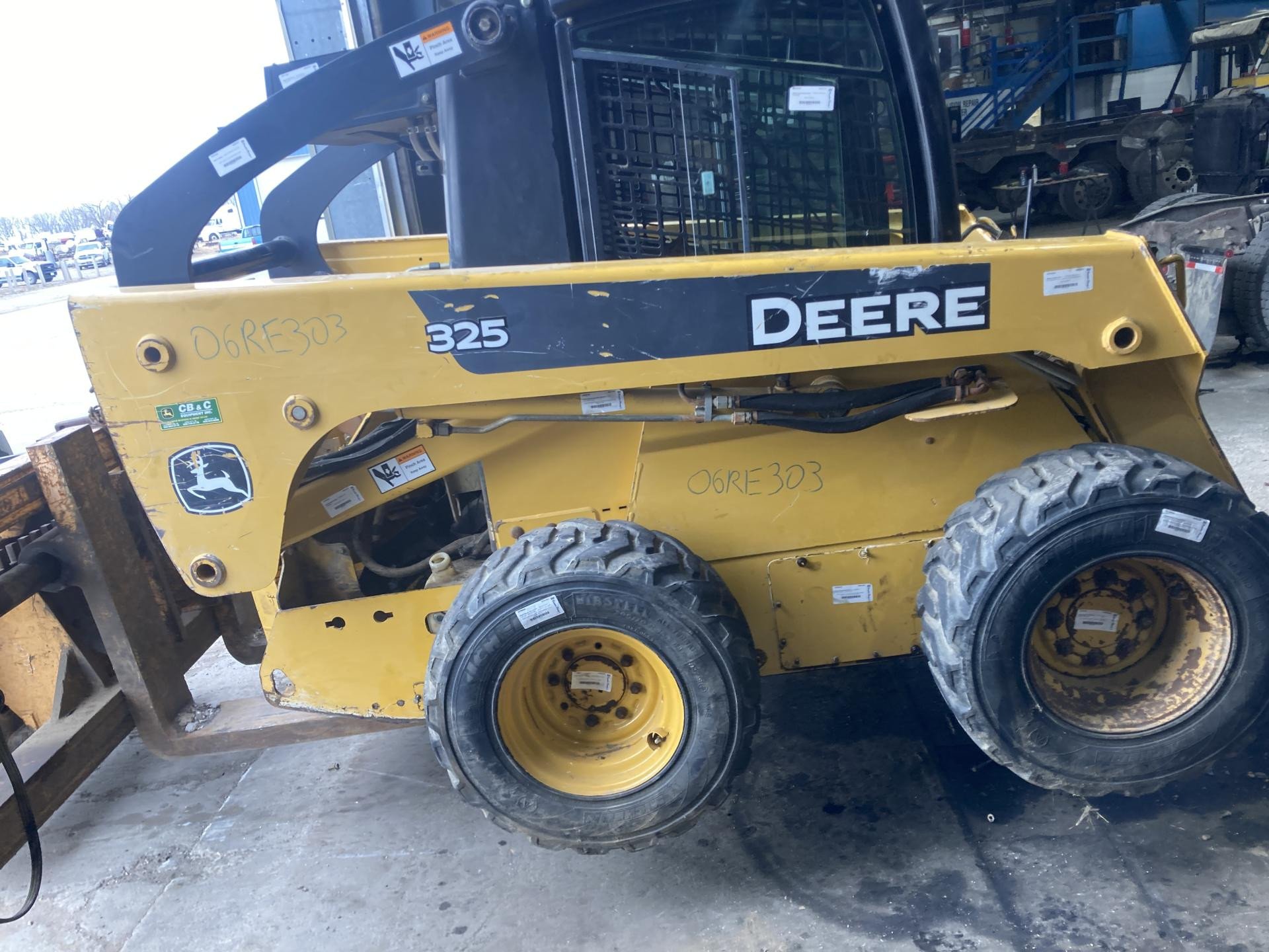 John Deere 325 Equipment Parts Unit for Sale