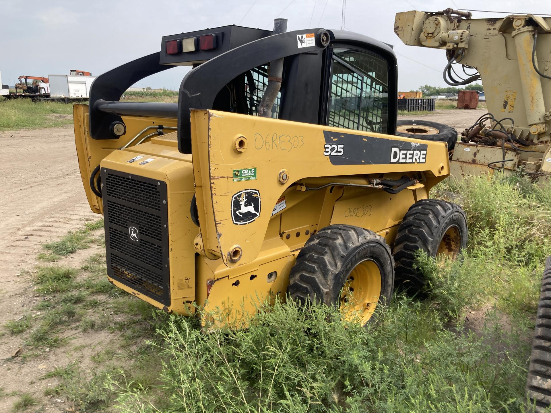 John Deere 325 Equipment Parts Unit for Sale