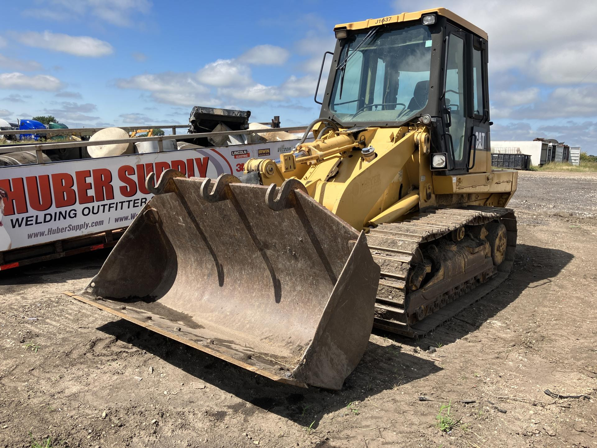 CAT 953C Equipment Units for Sale