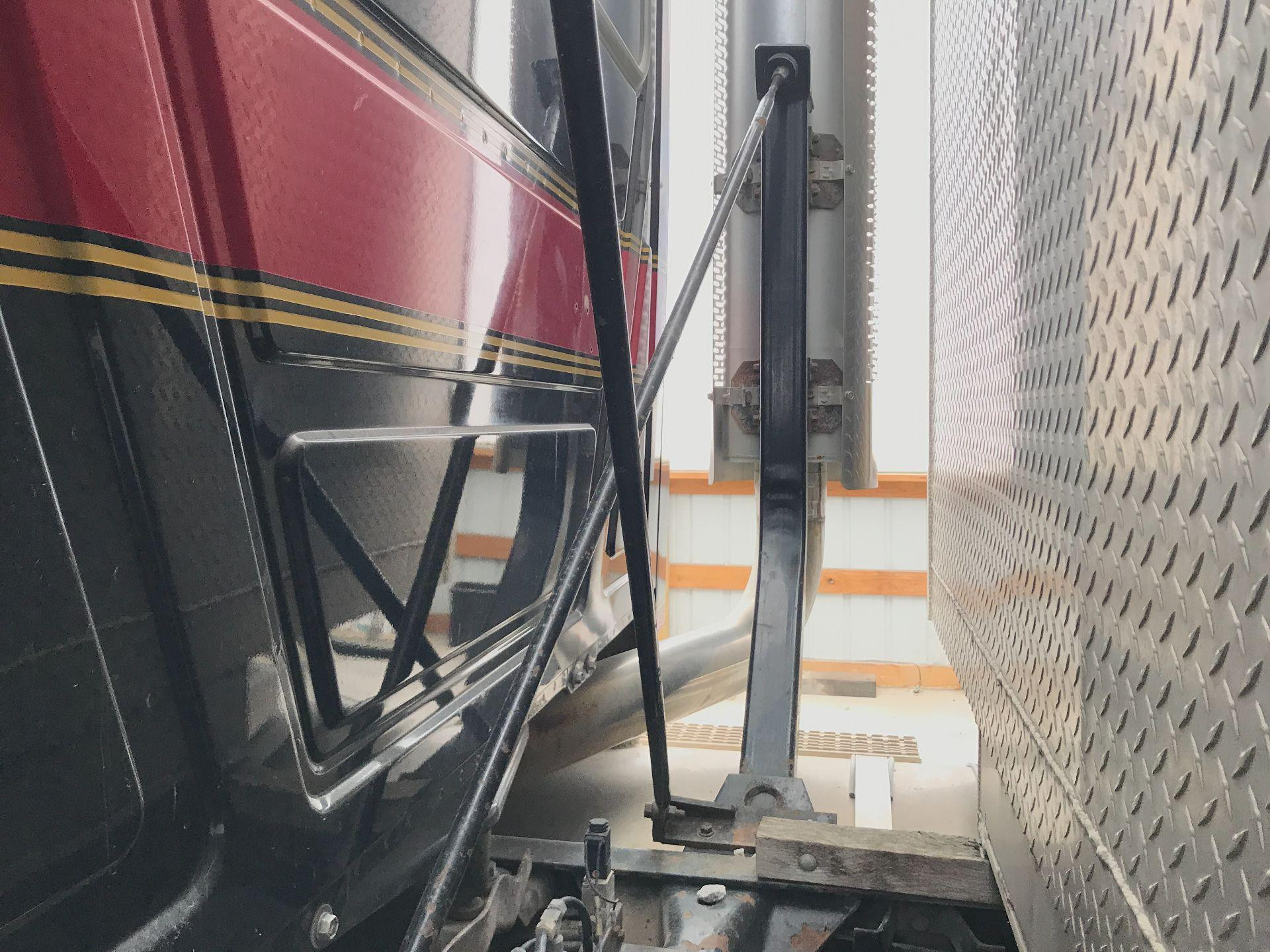 Mack CH600 Exhaust Bracket for Sale