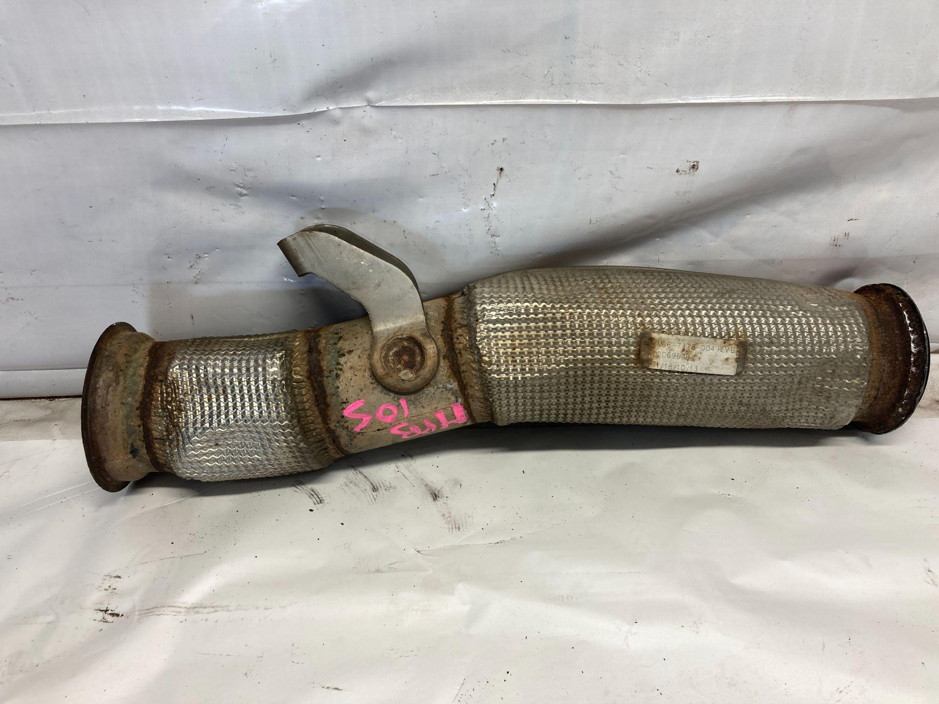 Peterbilt 579 Exhaust Pipe for Sale