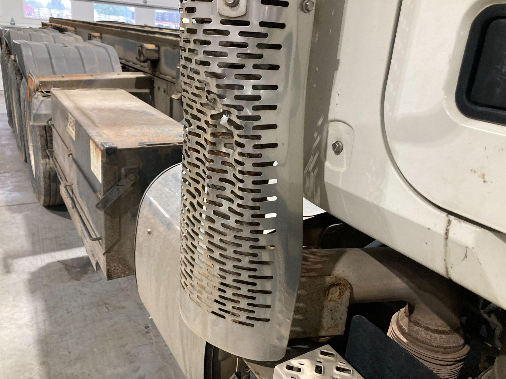 Freightliner CASCADIA Exhaust Stack for Sale