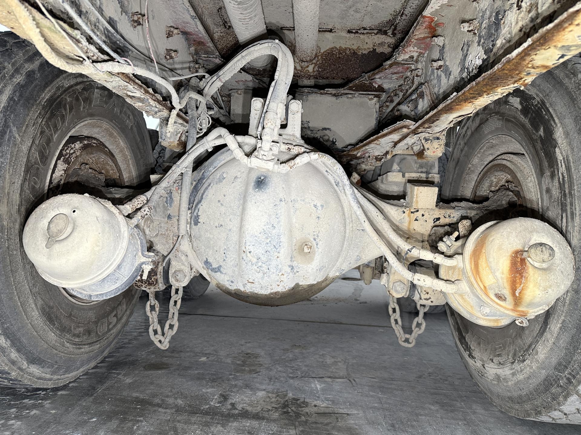 Eaton RS461 Axle Housing (Rear) for Sale