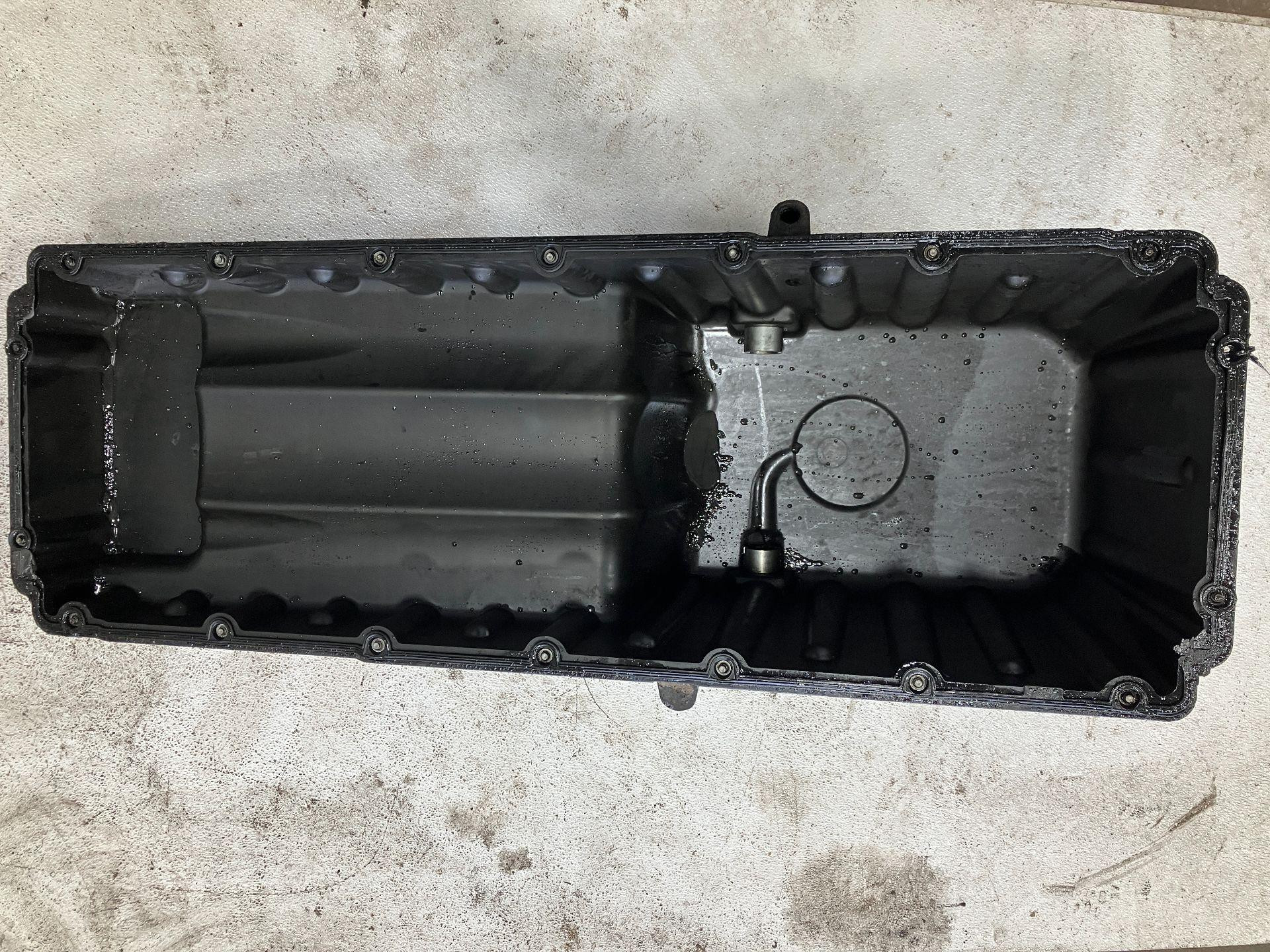 Detroit DD13 Engine Oil Pan for Sale