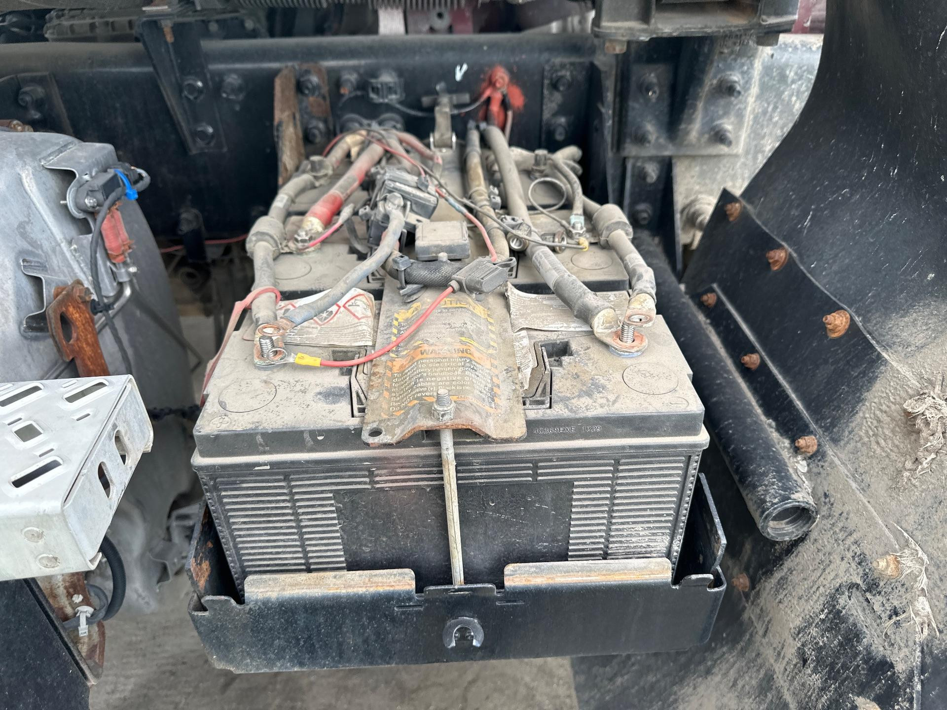 Mack PINNACLE Battery Box for Sale