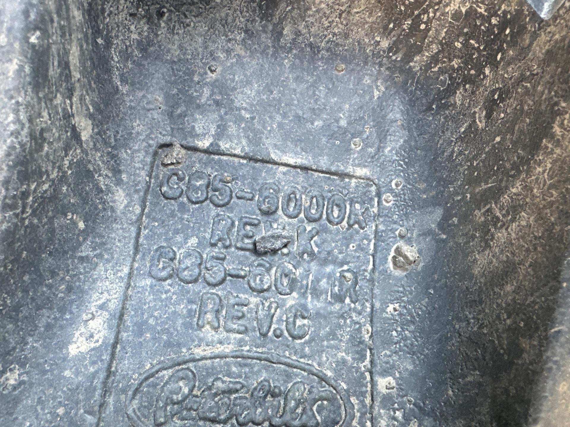 C85-6000R | Peterbilt 579 Suspension Air Spring Pedestal for Sale