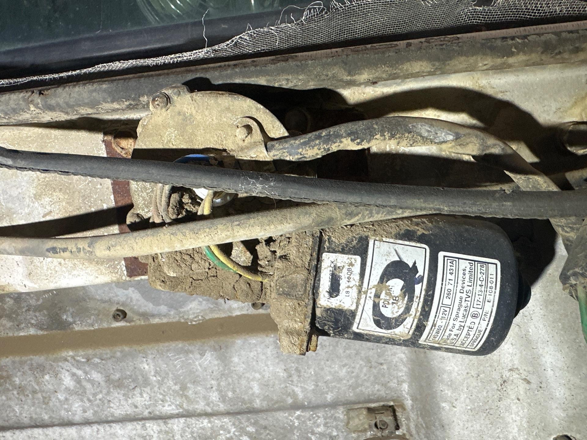E-108-011 | Volvo WIA Windshield Wiper Motor for Sale