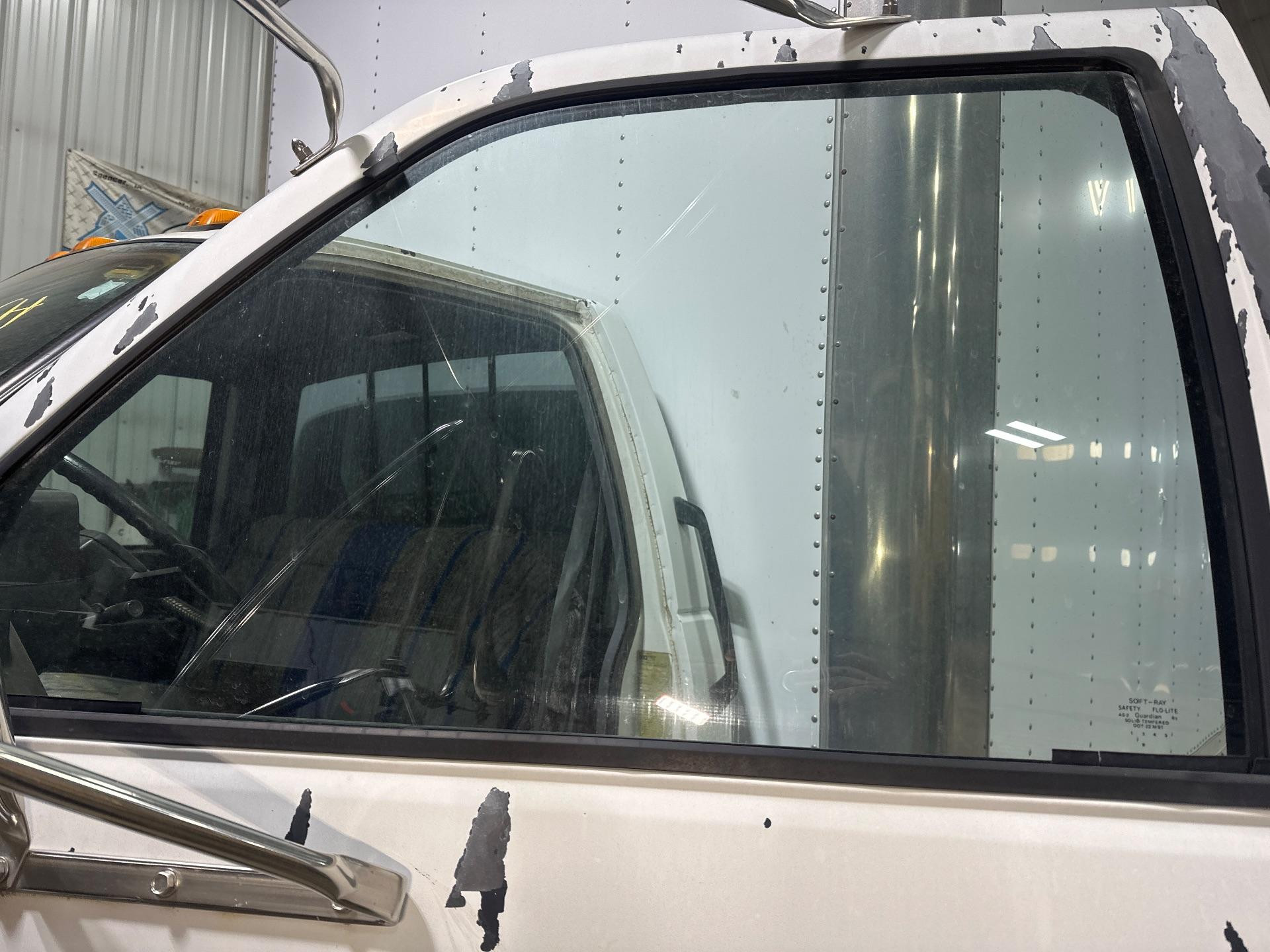 NA | Chevrolet KODIAK Door Glass for Sale