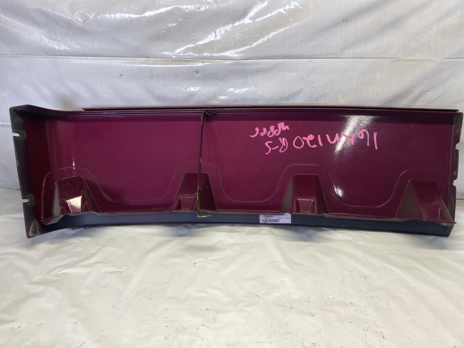 T33-1009R | Kenworth T680 Side Fairing/Cab Extender for Sale