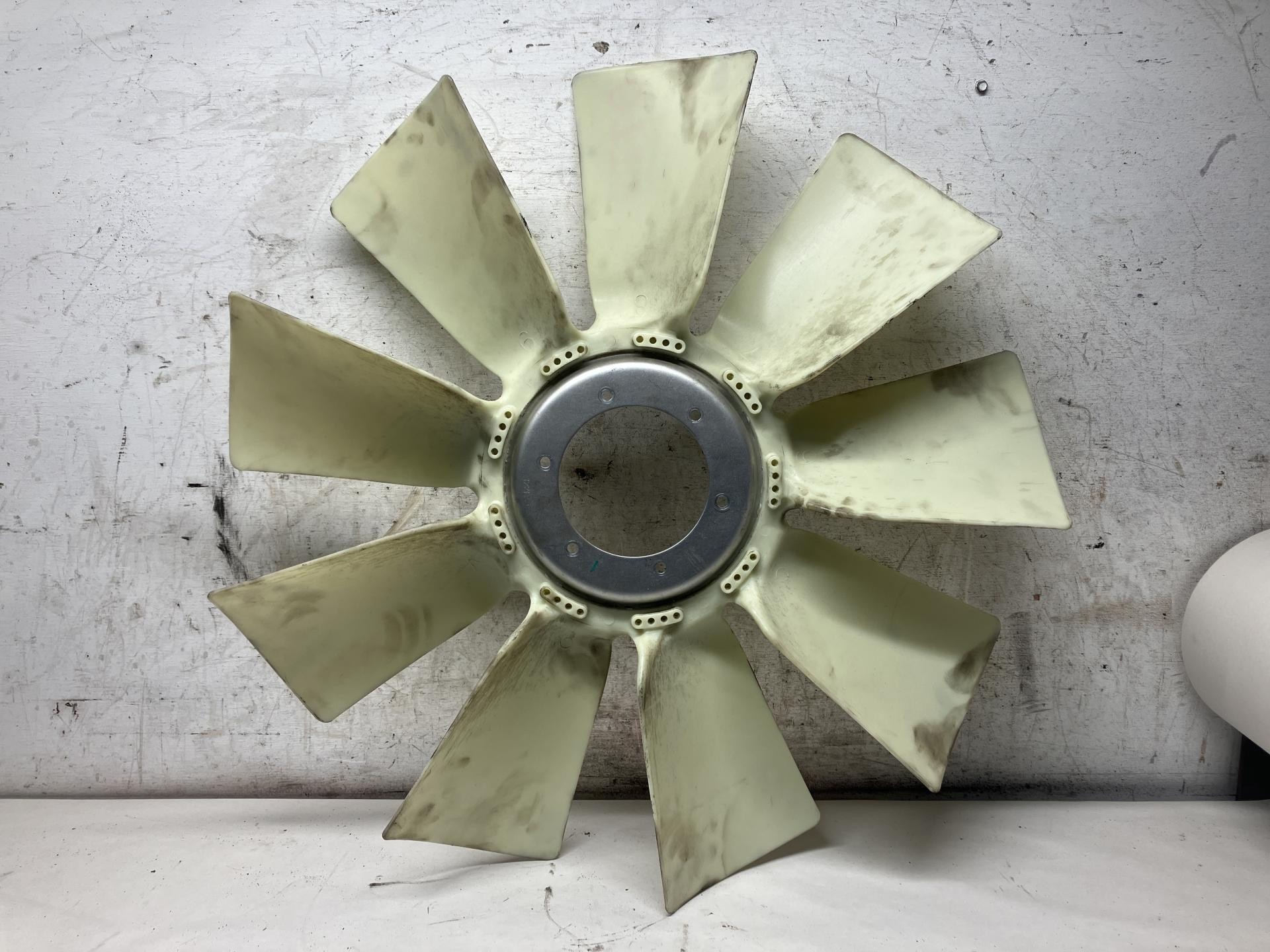 2517027C1 | International DT466E Engine Fan Blade for Sale