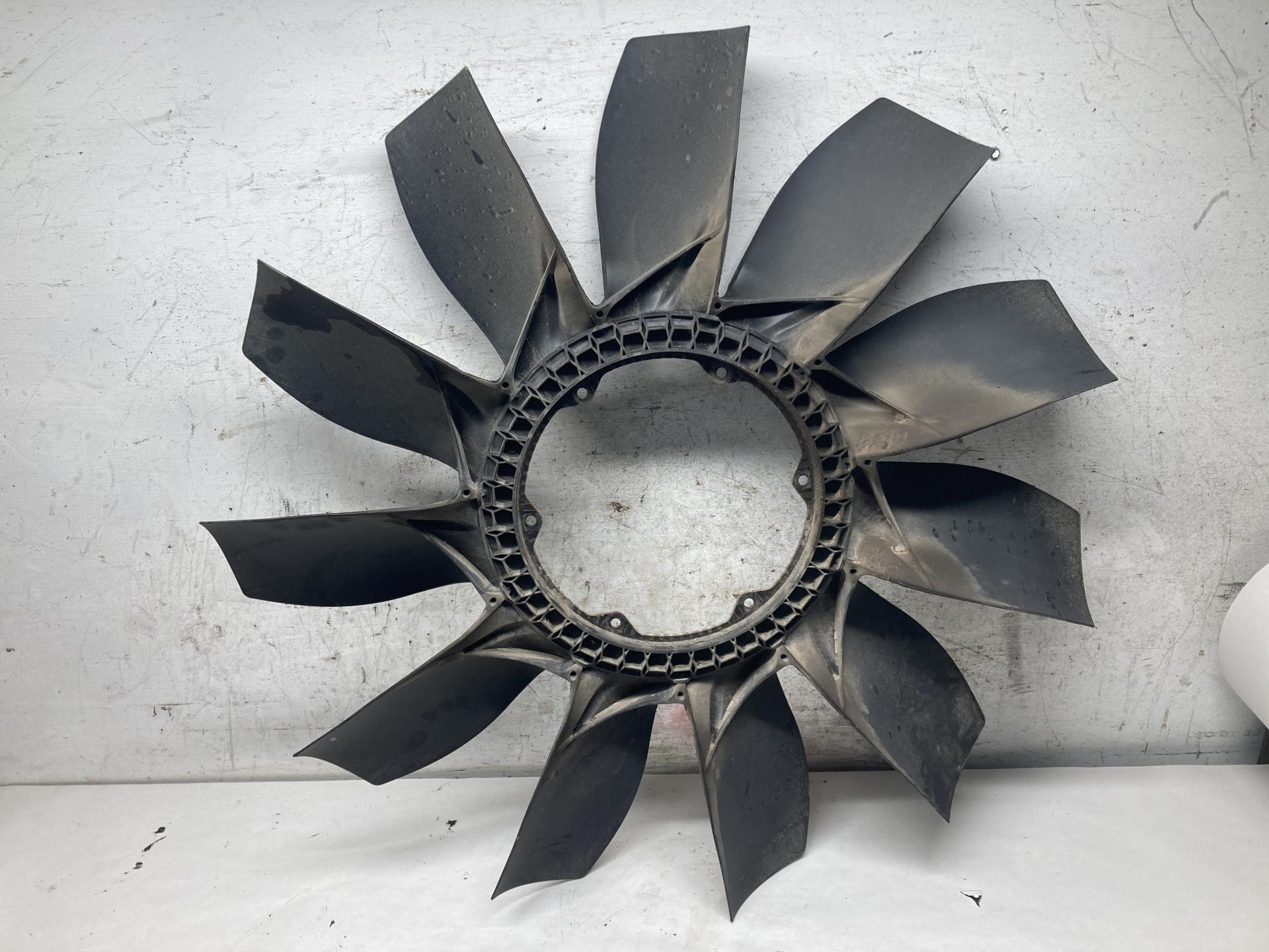 986813502-M | International MAXXFORCE 13 Engine Fan Blade for Sale