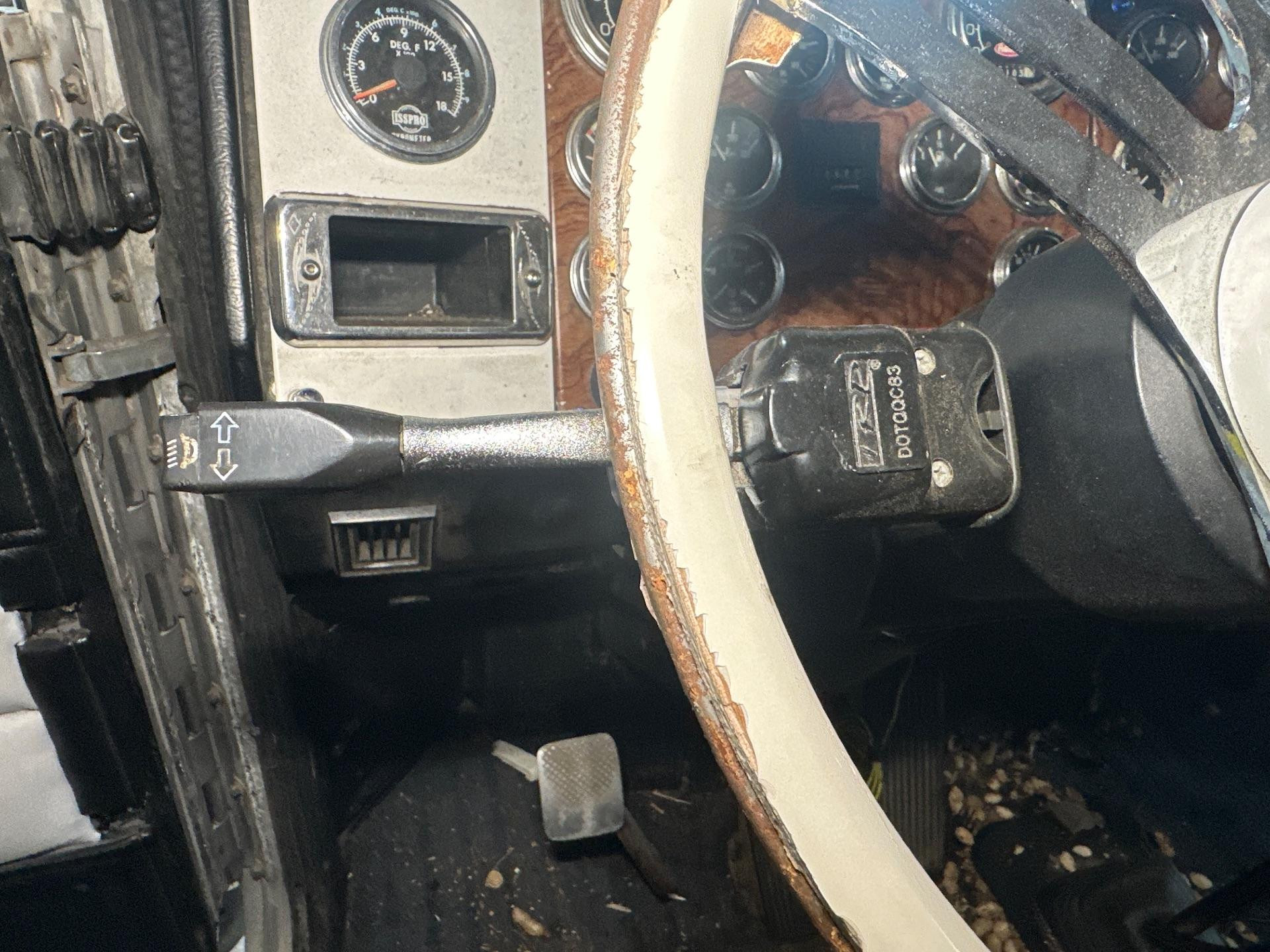 DOTQQC83 | Peterbilt 379 Turn Signal/Column Switch for Sale