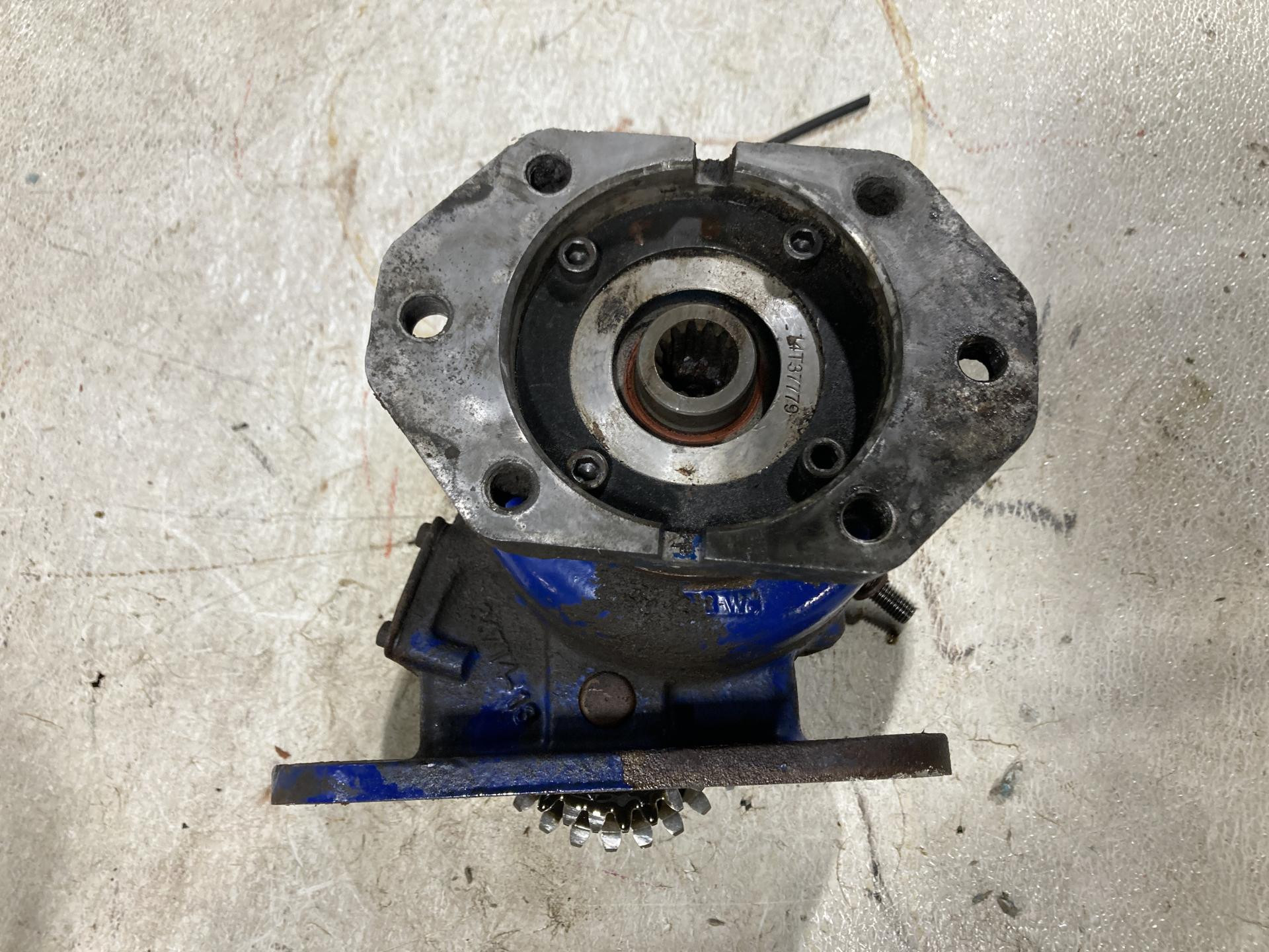 CS8S-U6809-A1KW | Fuller FRO14210C PTO | Power Take Off for Sale