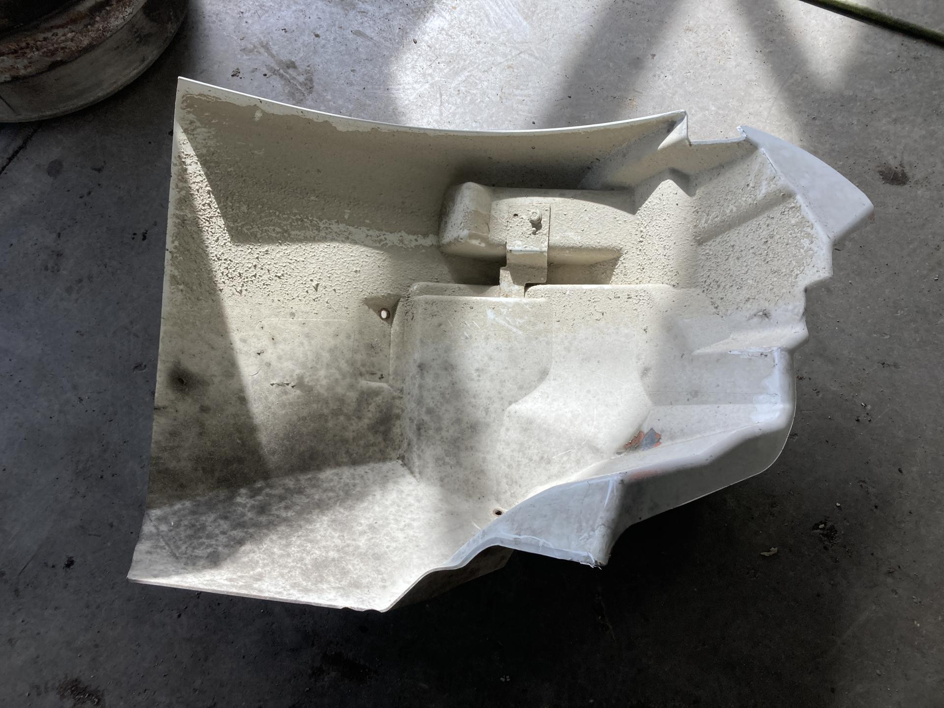 3566719C3 | International 4300 Fender for Sale