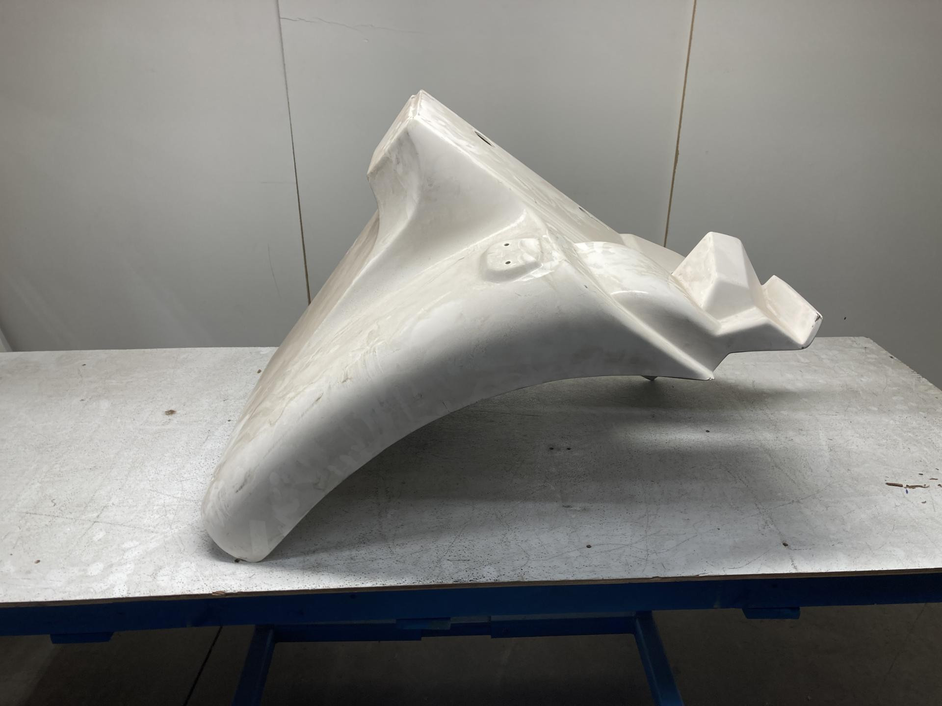 07-051214 | International 9200 Fender for Sale