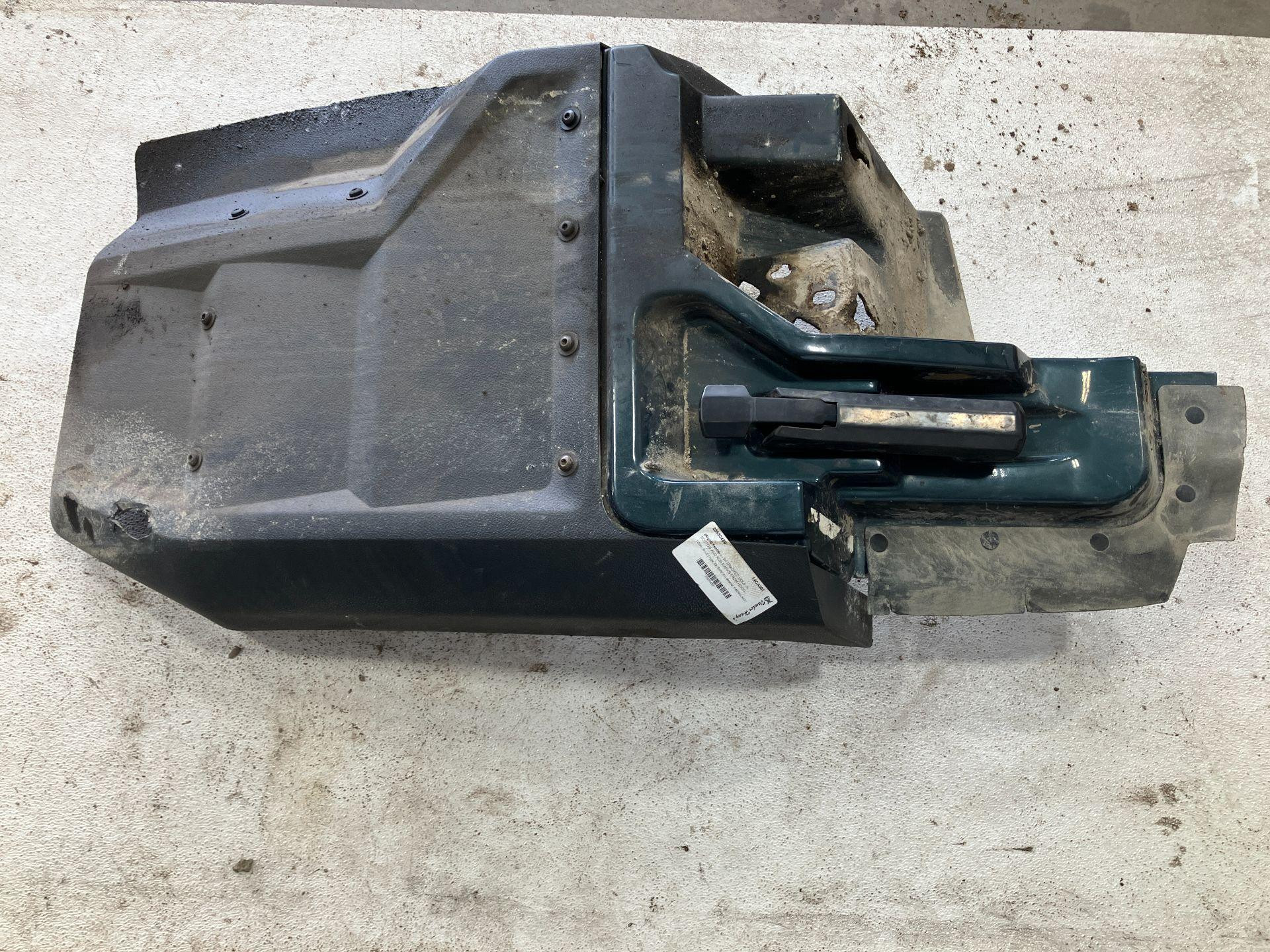 CAT CT660 Fender for Sale