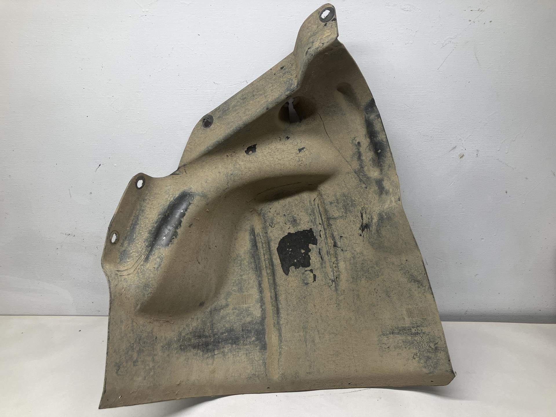 15207032 | Chevrolet C6500 Inner Fender for Sale