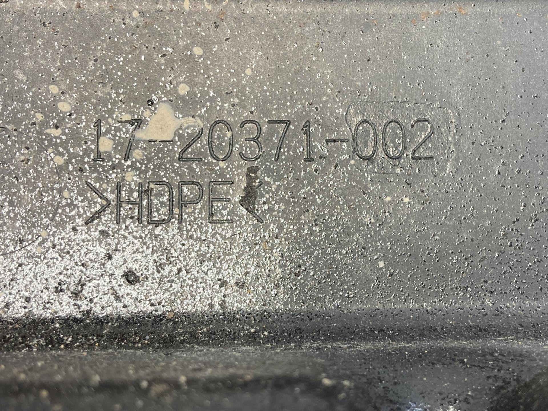 17-20371-002 | Freightliner CASCADIA Inner Fender for Sale