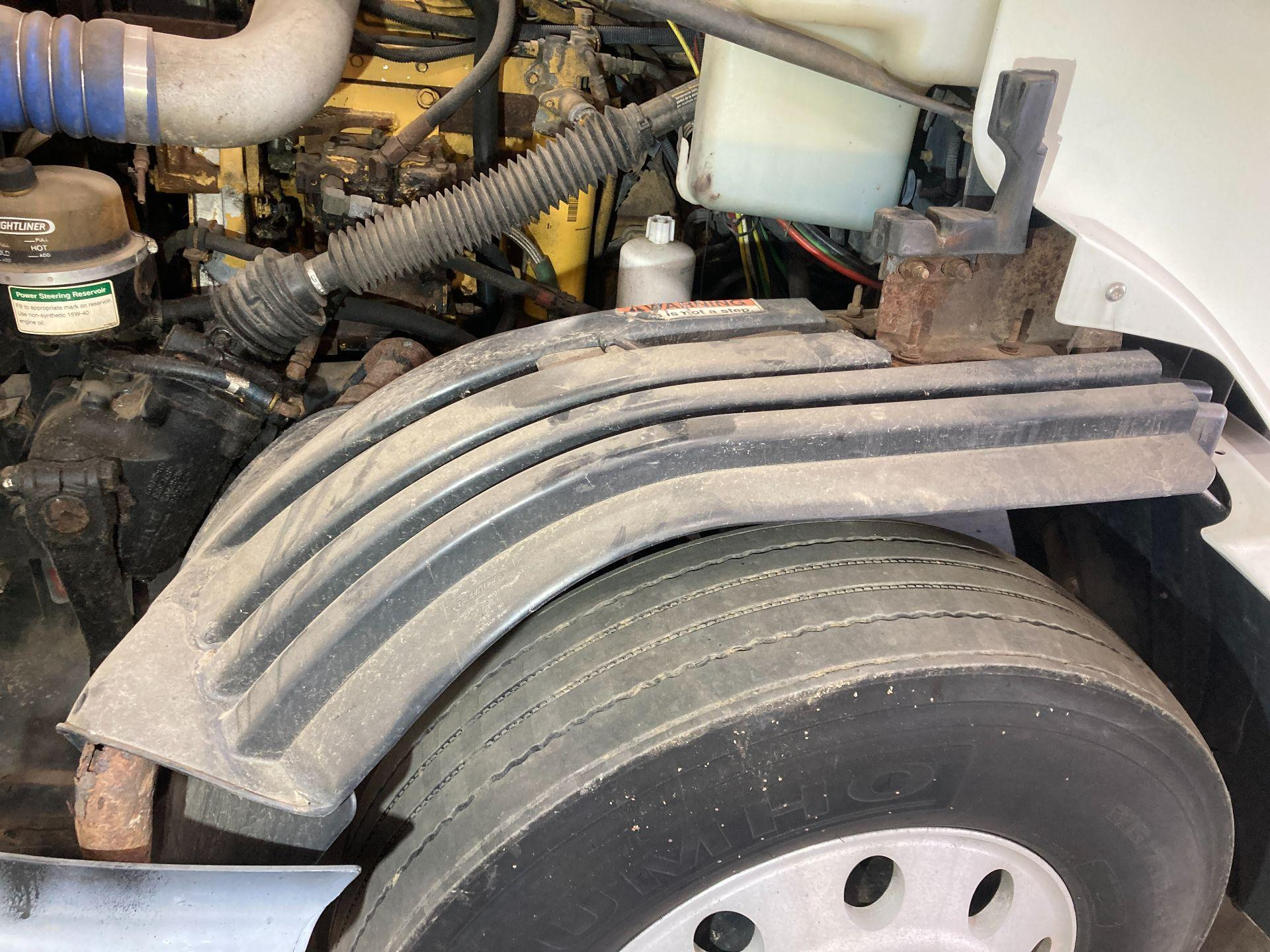 22-46887-002 | Freightliner C112 CENTURY Inner Fender for Sale