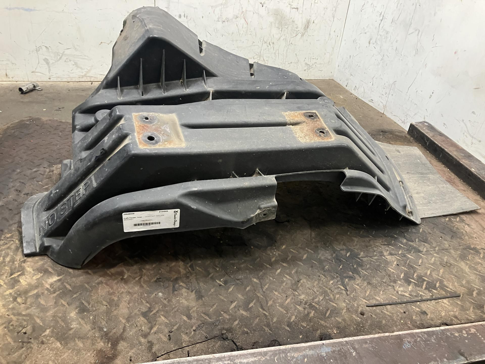 International LT Inner Fender for Sale