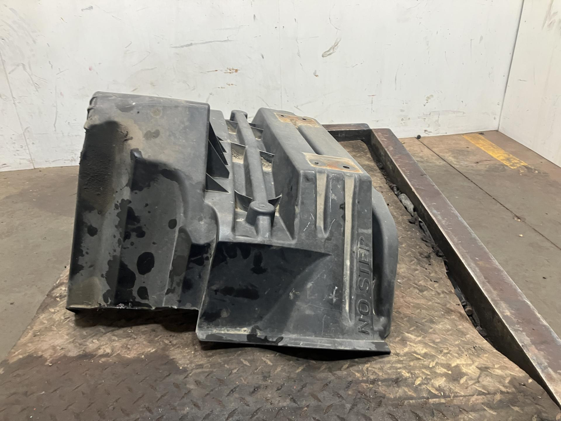International LT Inner Fender for Sale