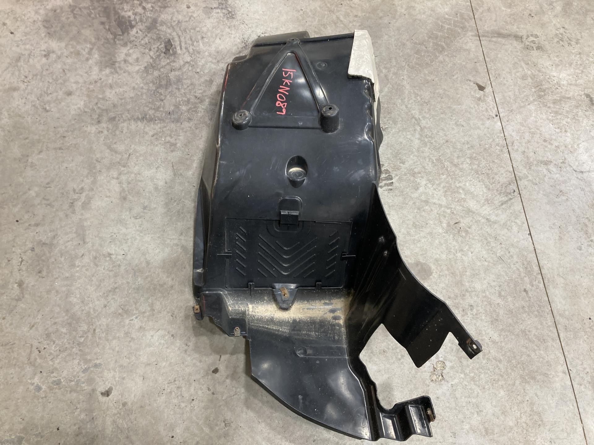 L52-6022 | Kenworth T680 Inner Fender for Sale