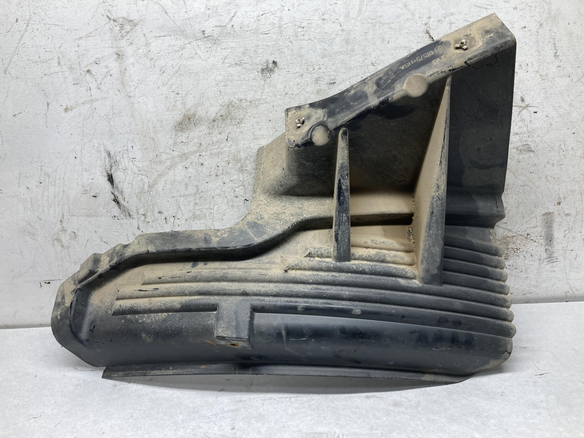 82148575 | Volvo VNL Inner Fender for Sale