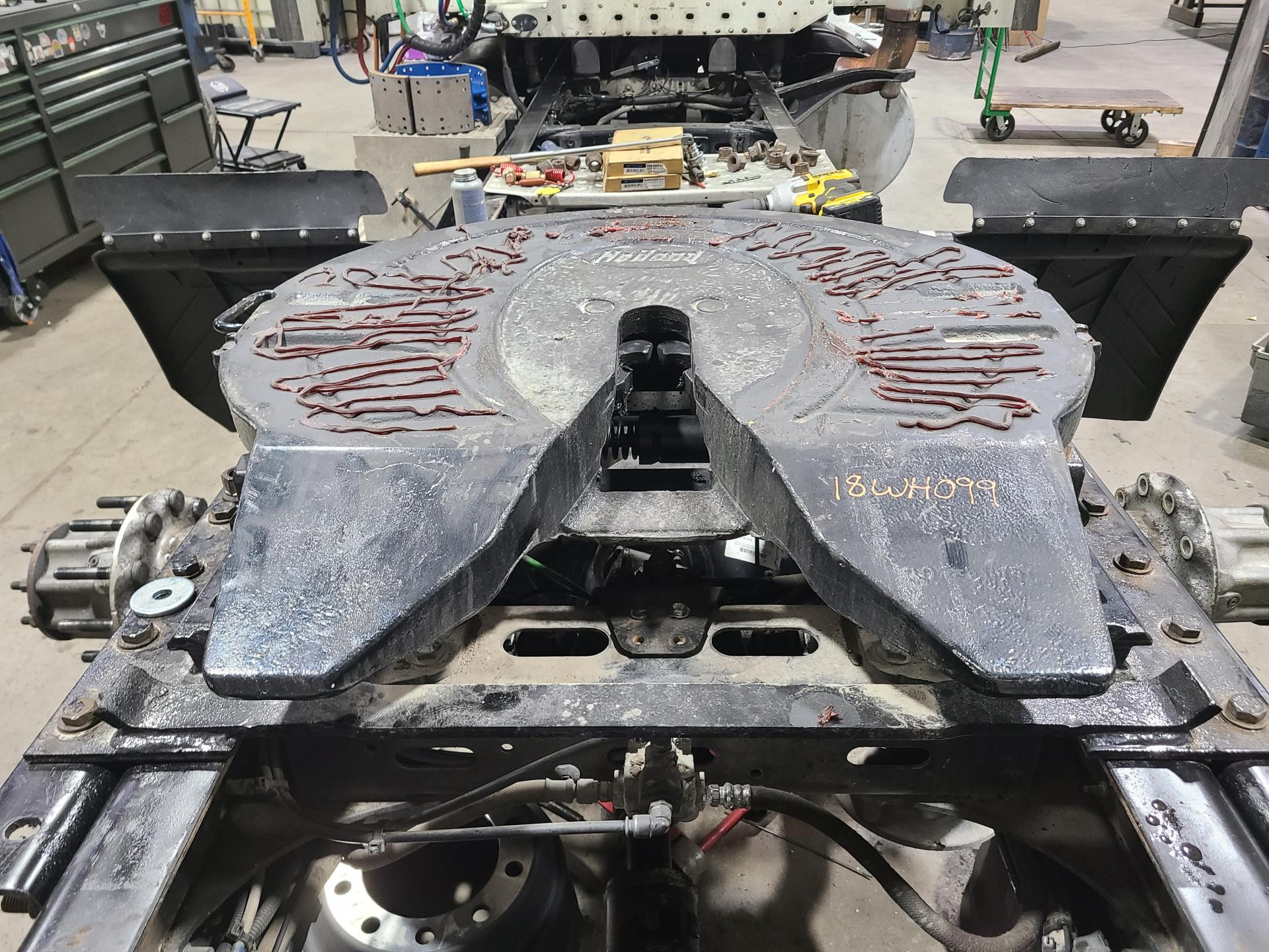 Holland FW35F812XL80 Fifth Wheel for Sale