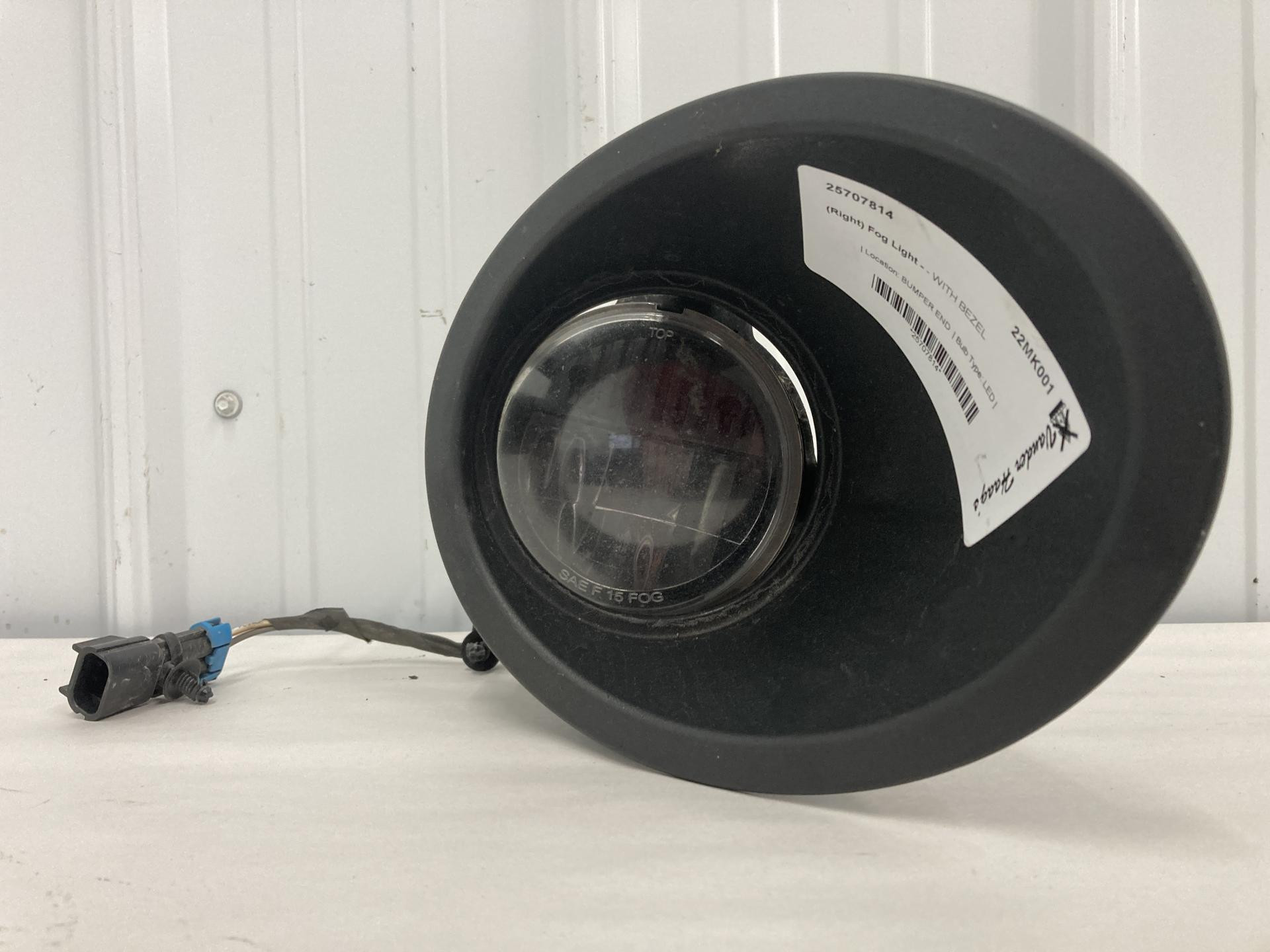 Mack ANTHEM (AN) Fog Light for Sale