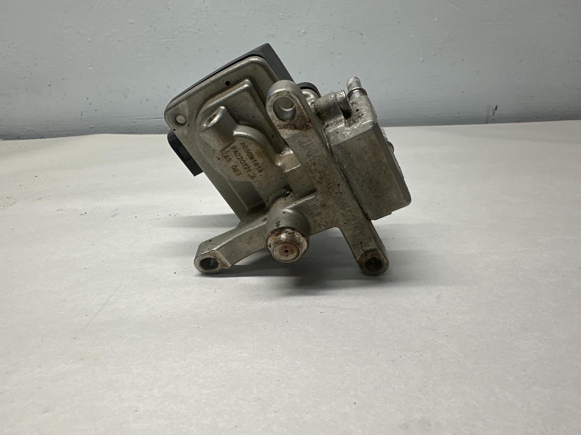 A0001405539 | Detroit DD15 Fuel Doser Injector for Sale
