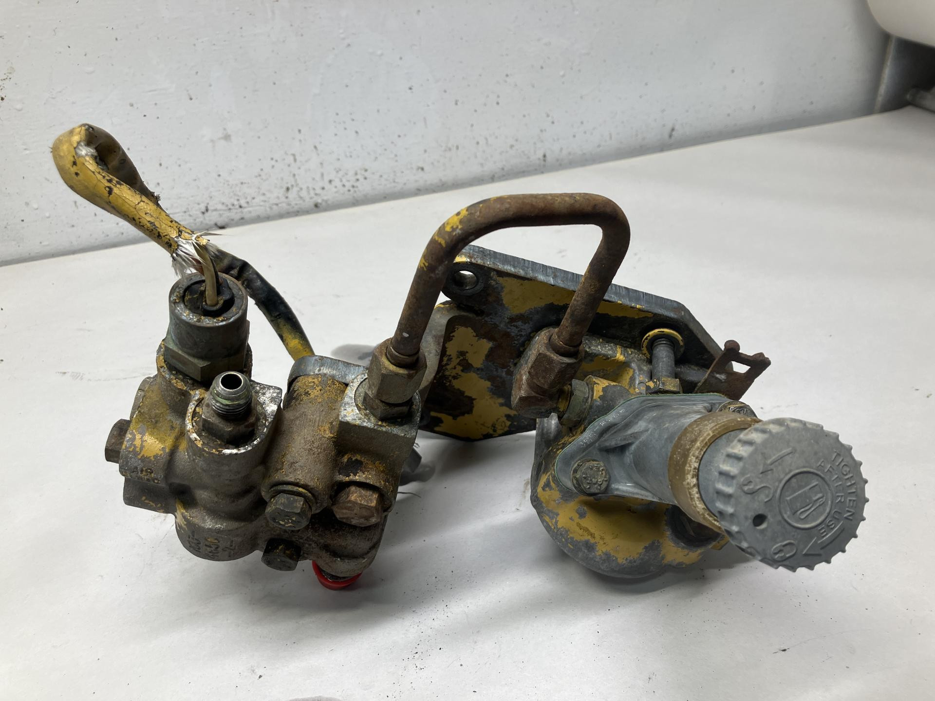 NA | CAT 3406E 14.6L Fuel Filter Assembly for Sale