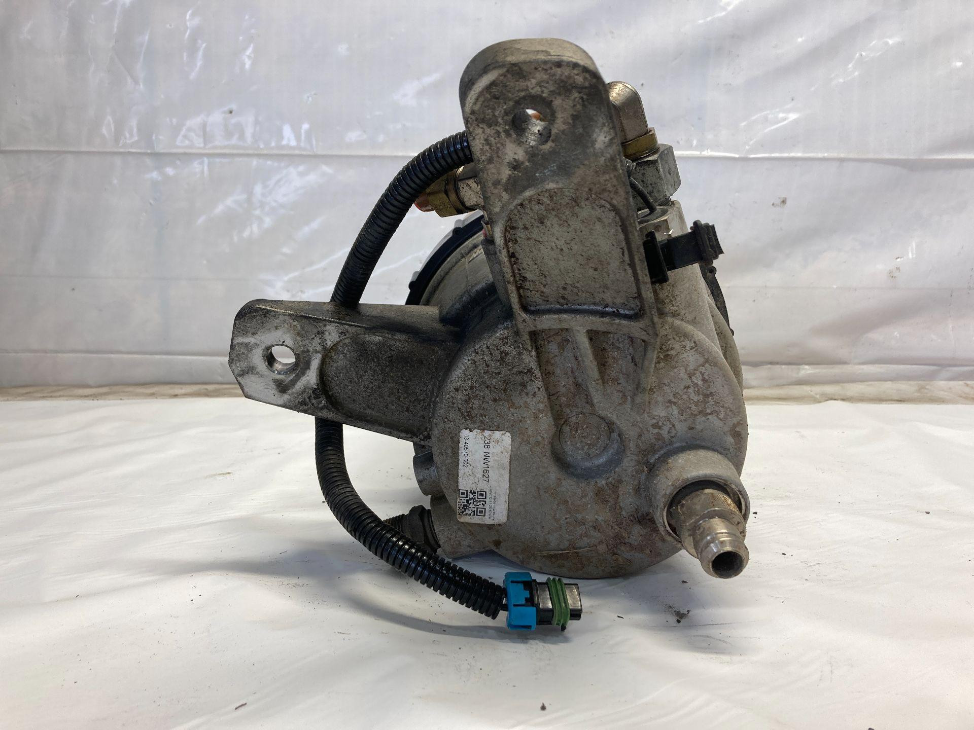 03-40570-002 | Detroit DD15 Fuel Filter Assembly for Sale