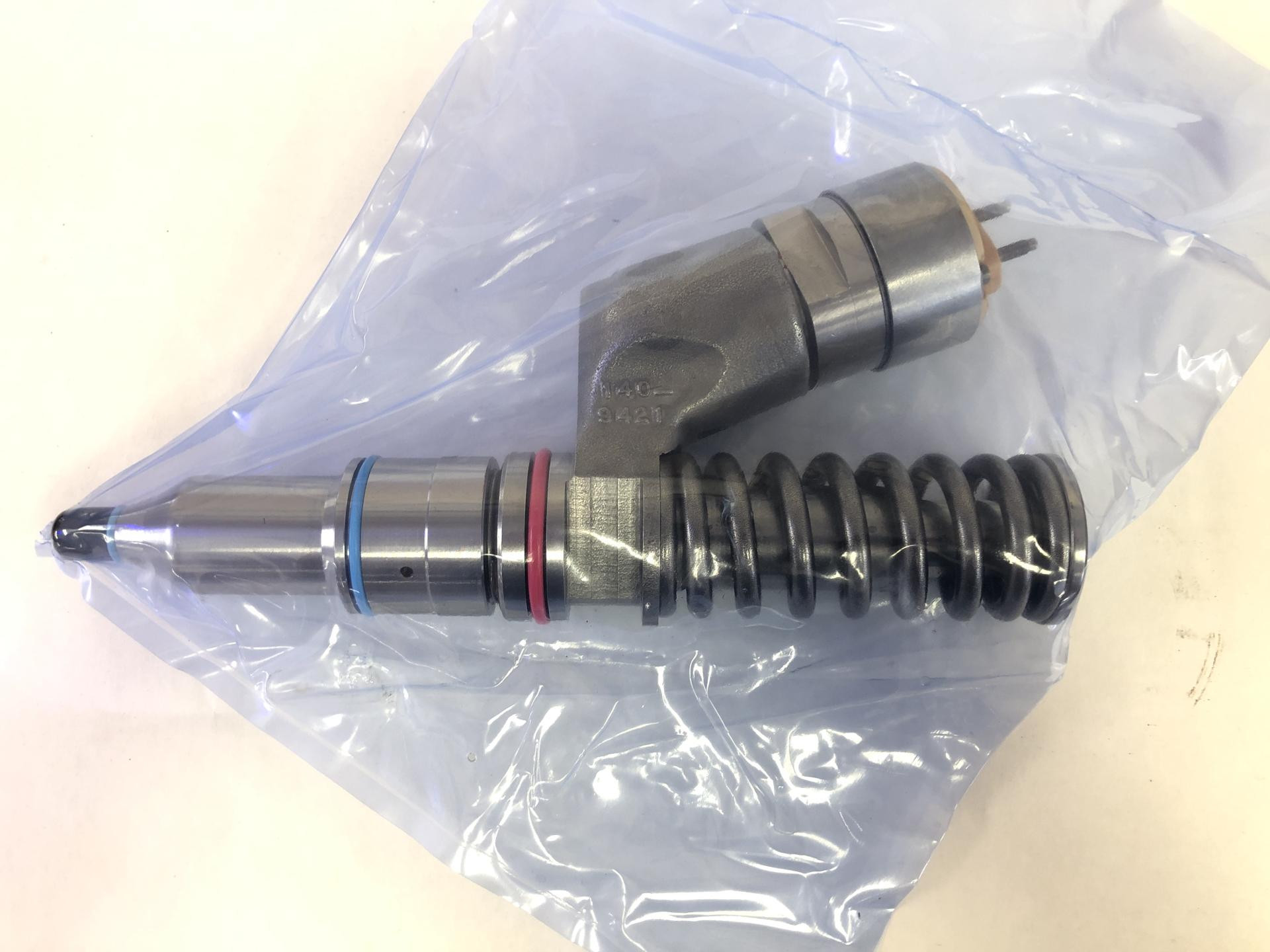P062237 | CAT C15 Engine Fuel Injector for Sale
