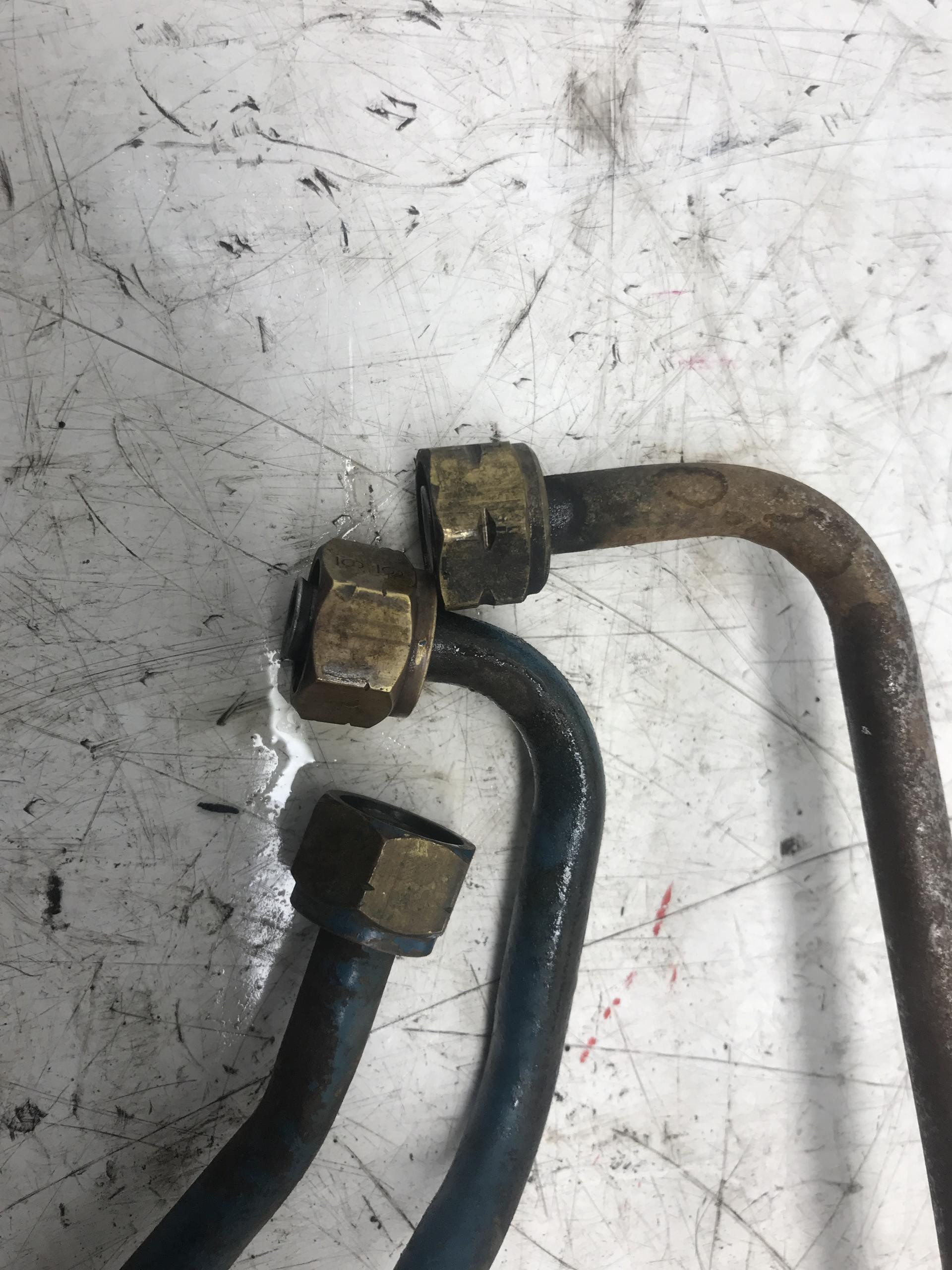 1829801C91 | International DT466E Engine Fuel Injector Line for Sale