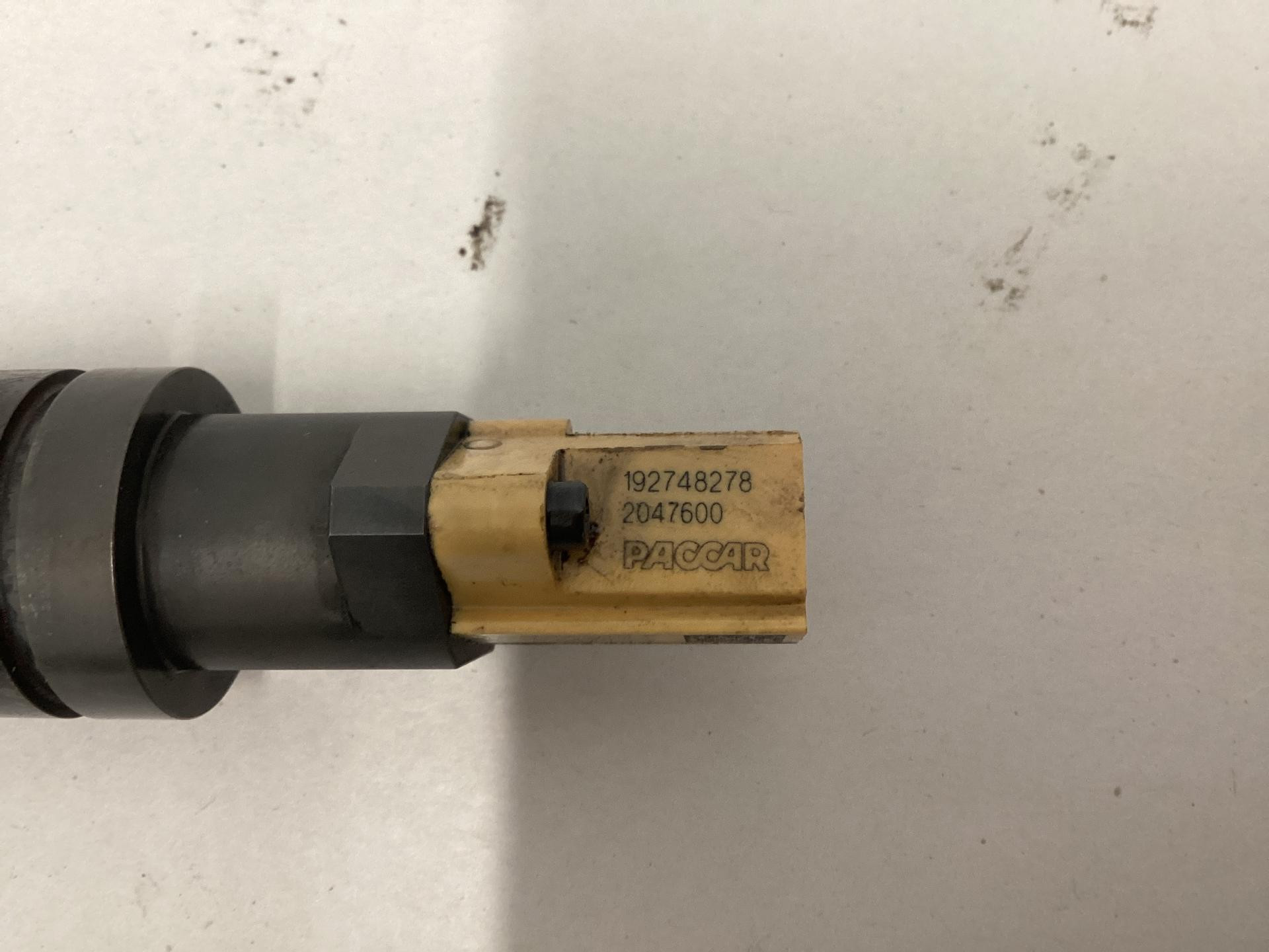 Paccar 2047600 Engine Fuel Injector for Sale