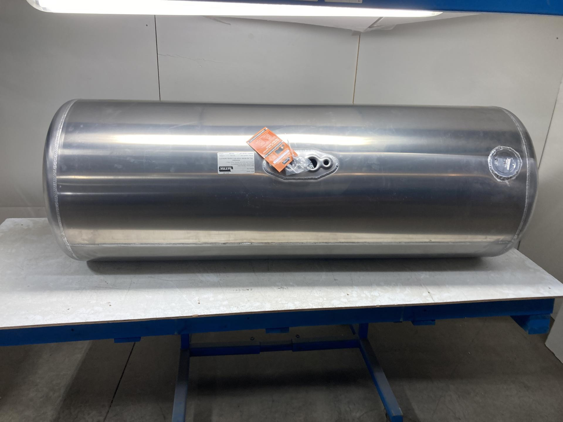 01-060015005 | Peterbilt 379 Fuel Tank for Sale