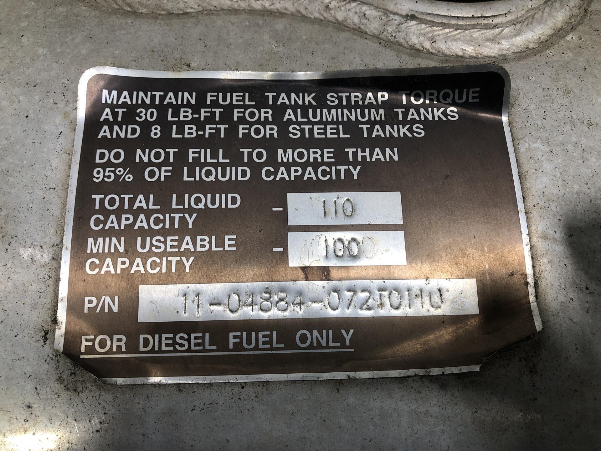 01-060010005 | Peterbilt 386 Fuel Tank for Sale