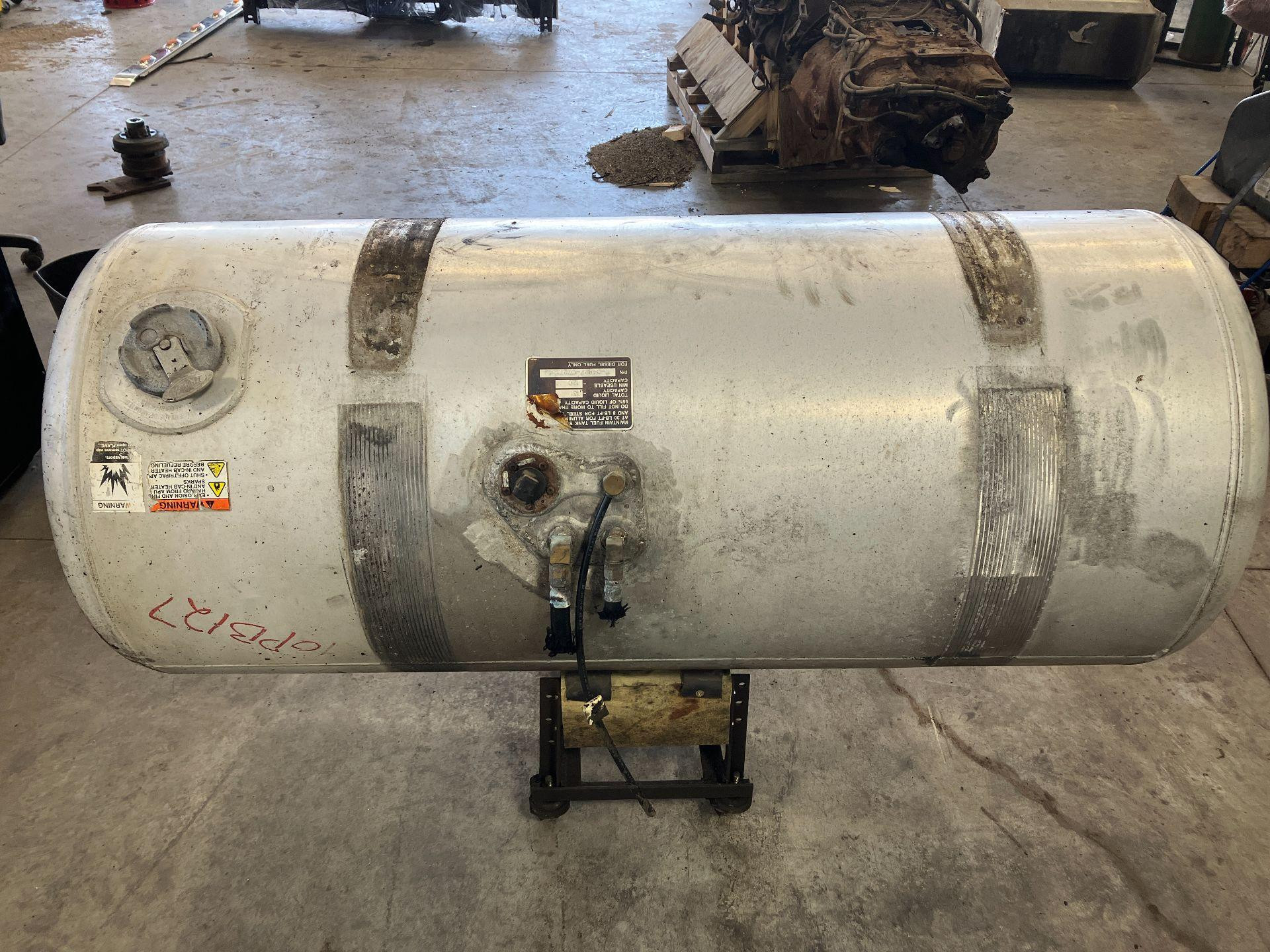 11-04827-072T124U | Peterbilt 387 Fuel Tank for Sale