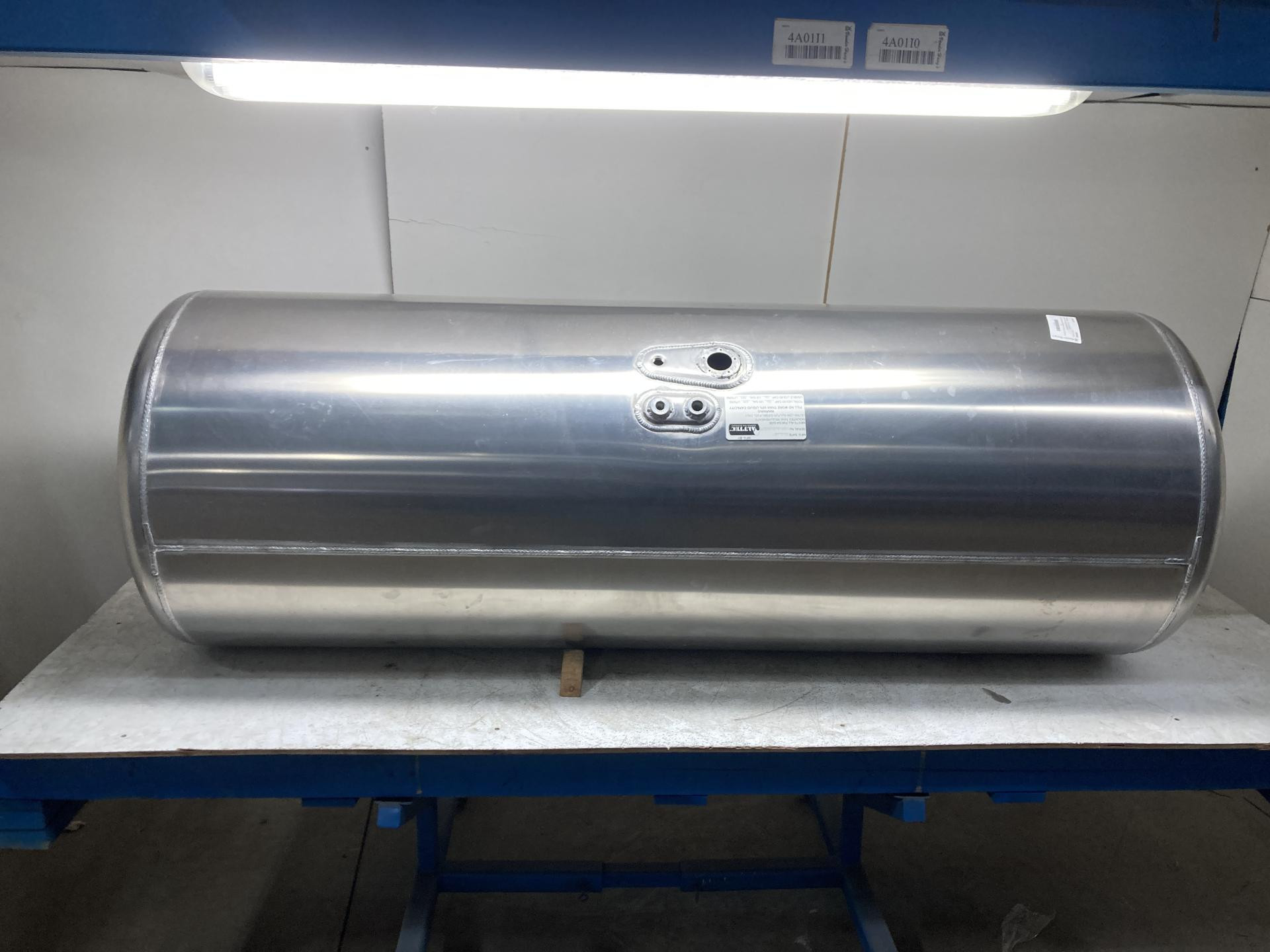 01-060015006 | Peterbilt 389 Fuel Tank for Sale