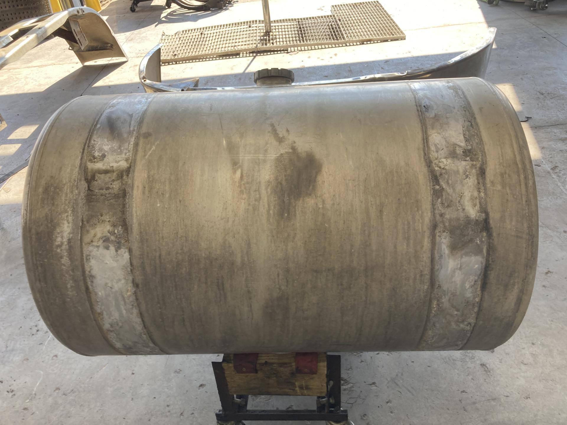 Western Star Trucks 4700 Fuel Tank for Sale