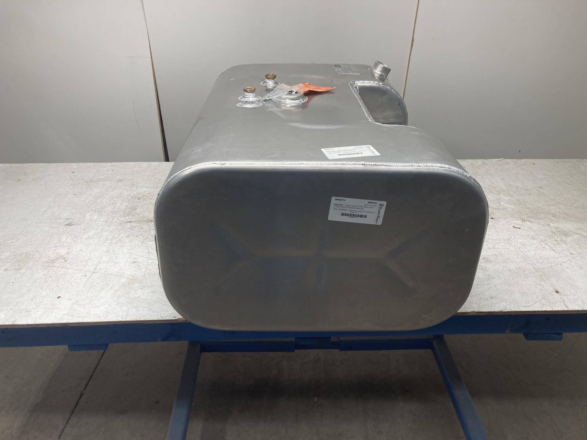 29-06006002 | International 4900 Fuel Tank for Sale