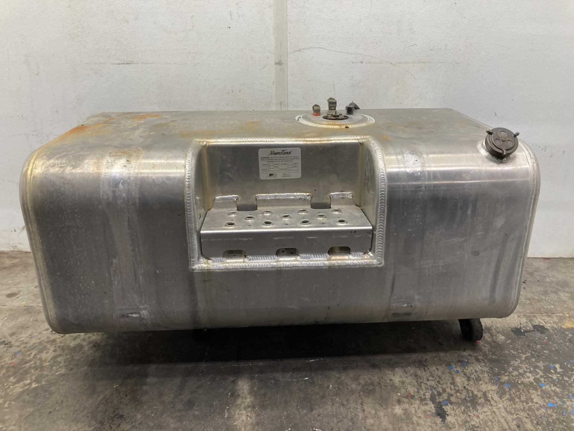 International 4900 Fuel Tank for Sale