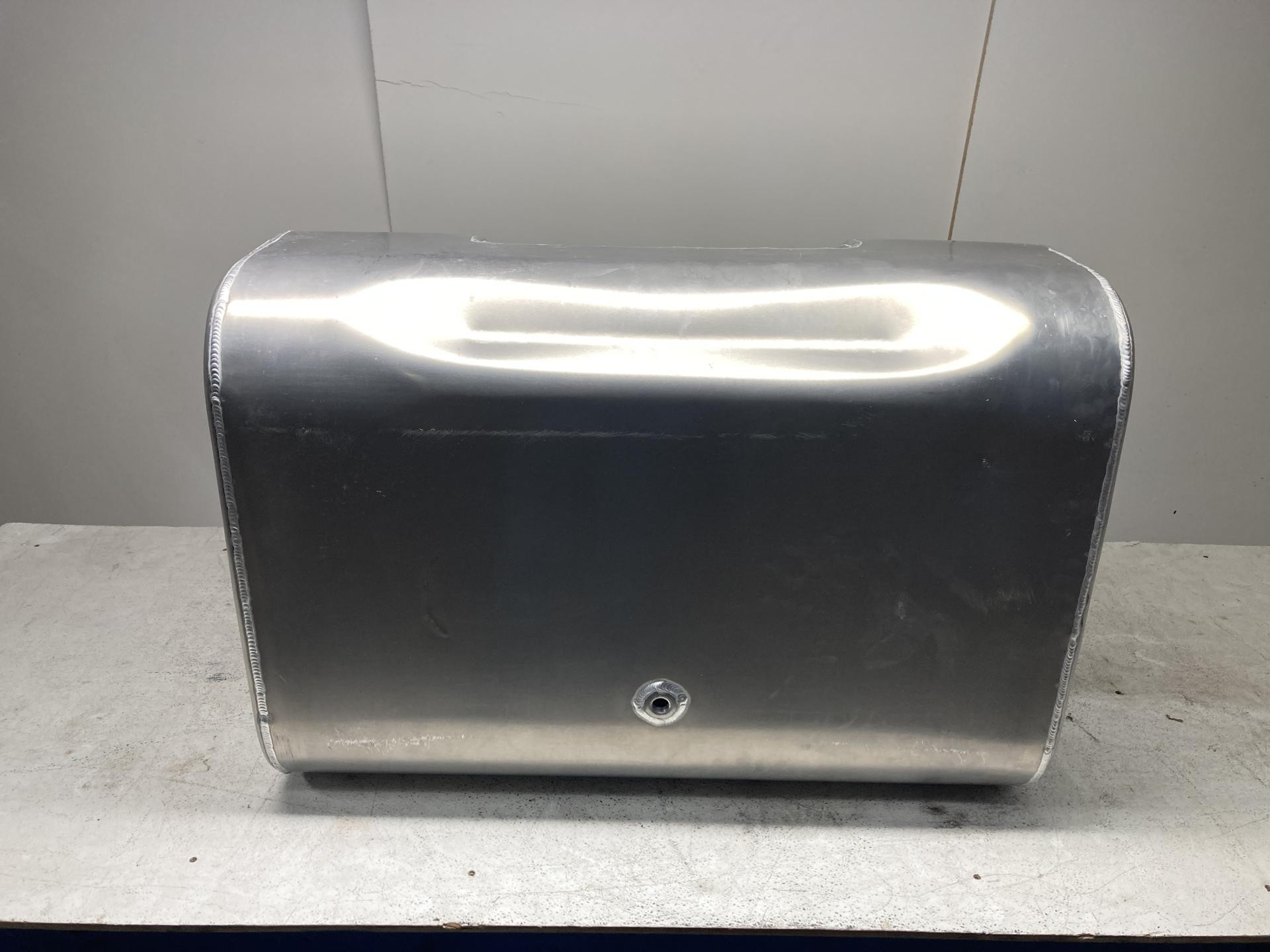 29-06006002 | International 4900 Fuel Tank for Sale