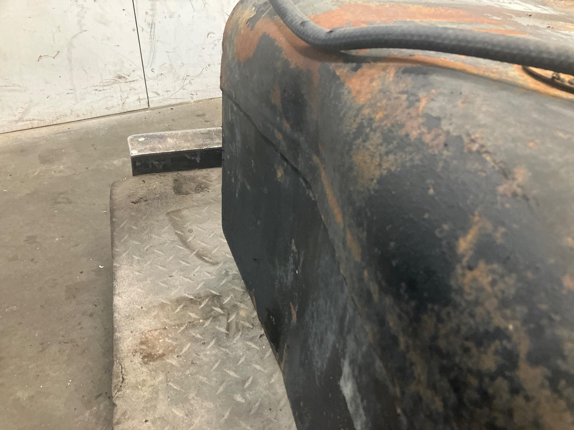 2005524 | Chevrolet C70 Fuel Tank for Sale