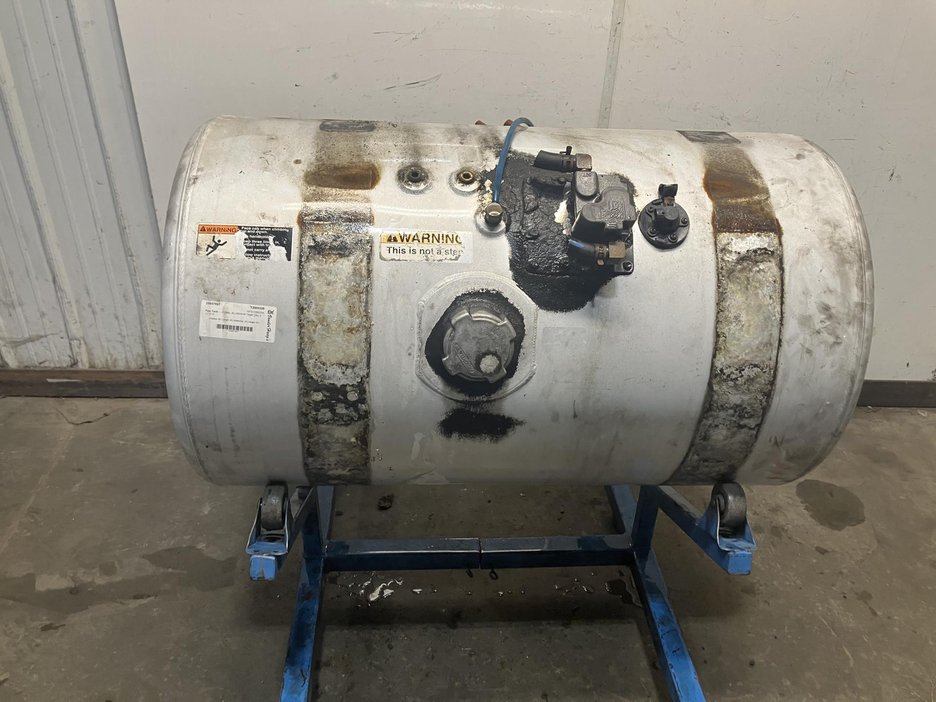 A03-39284-120 | Freightliner CLASSIC XL Fuel Tank for Sale